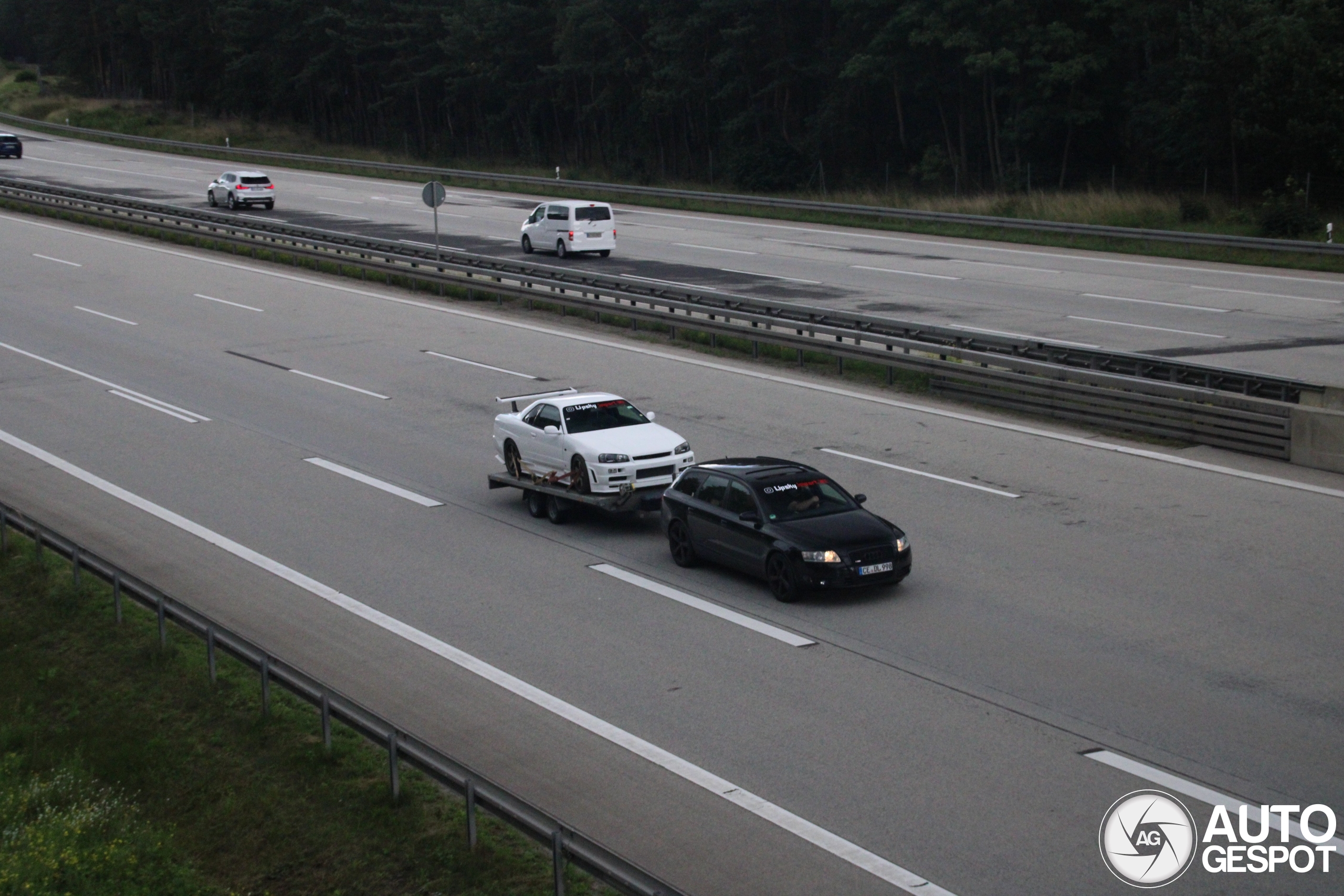 Nissan Skyline R34 GT-R - 19 November 2025 - Autogespot