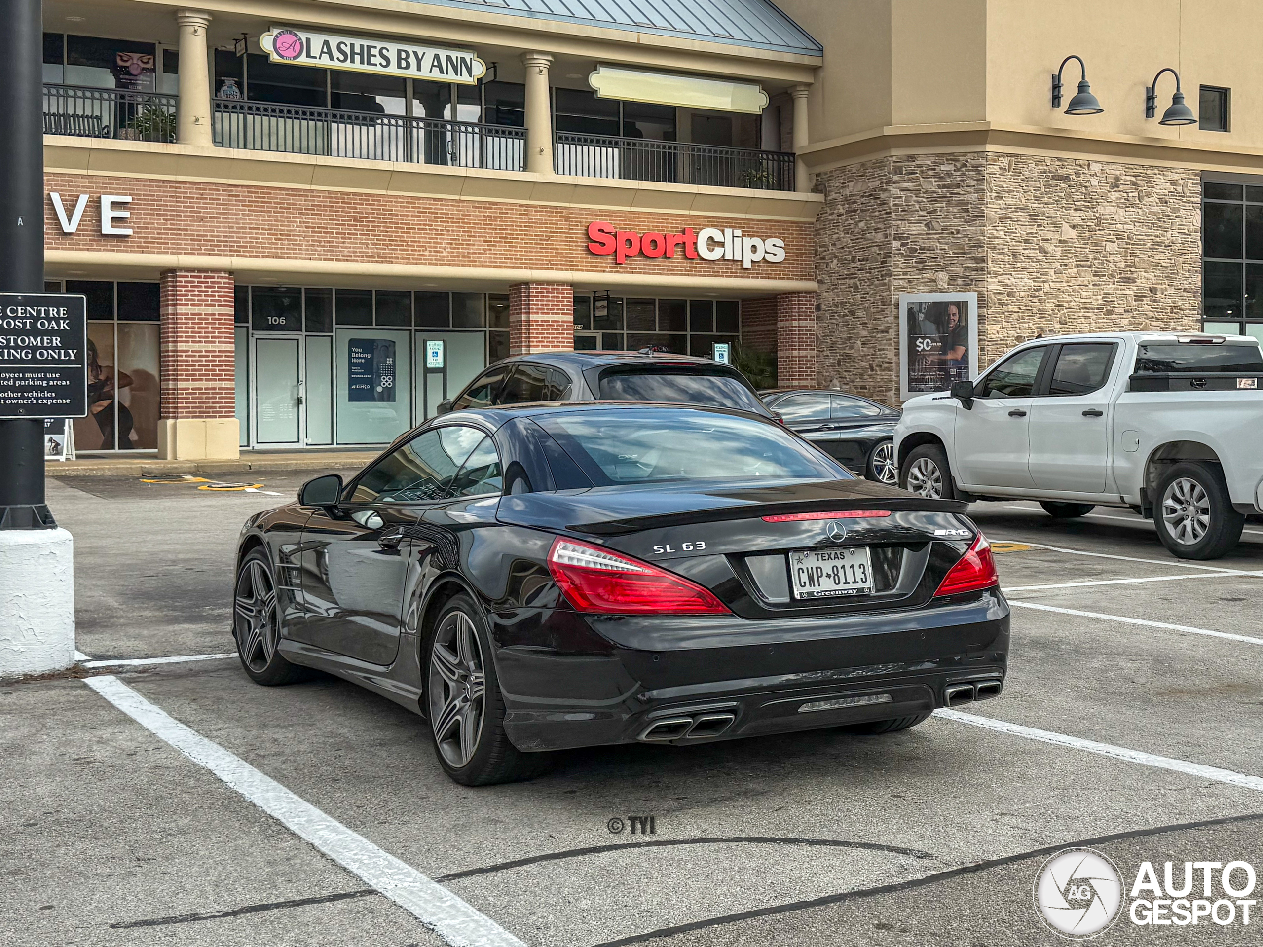 Mercedes-Benz SL 63 AMG R231 - 23 November 2025 - Autogespot