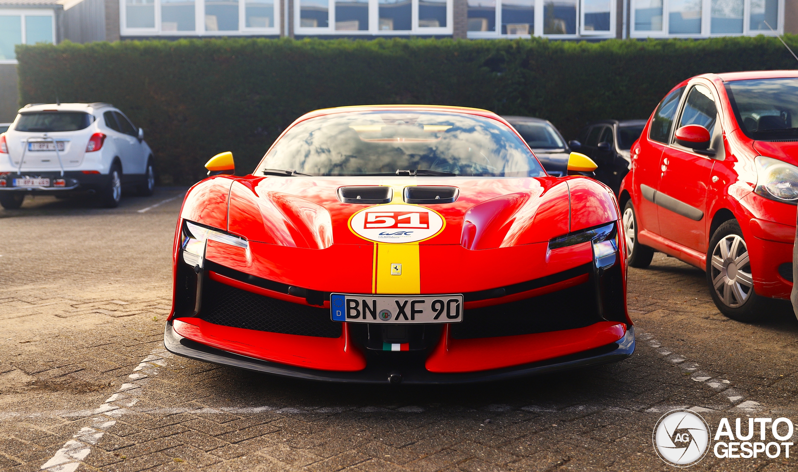 Ferrari SF90 XX Spider Le Mans Edition - 25 November 2025 - Autogespot