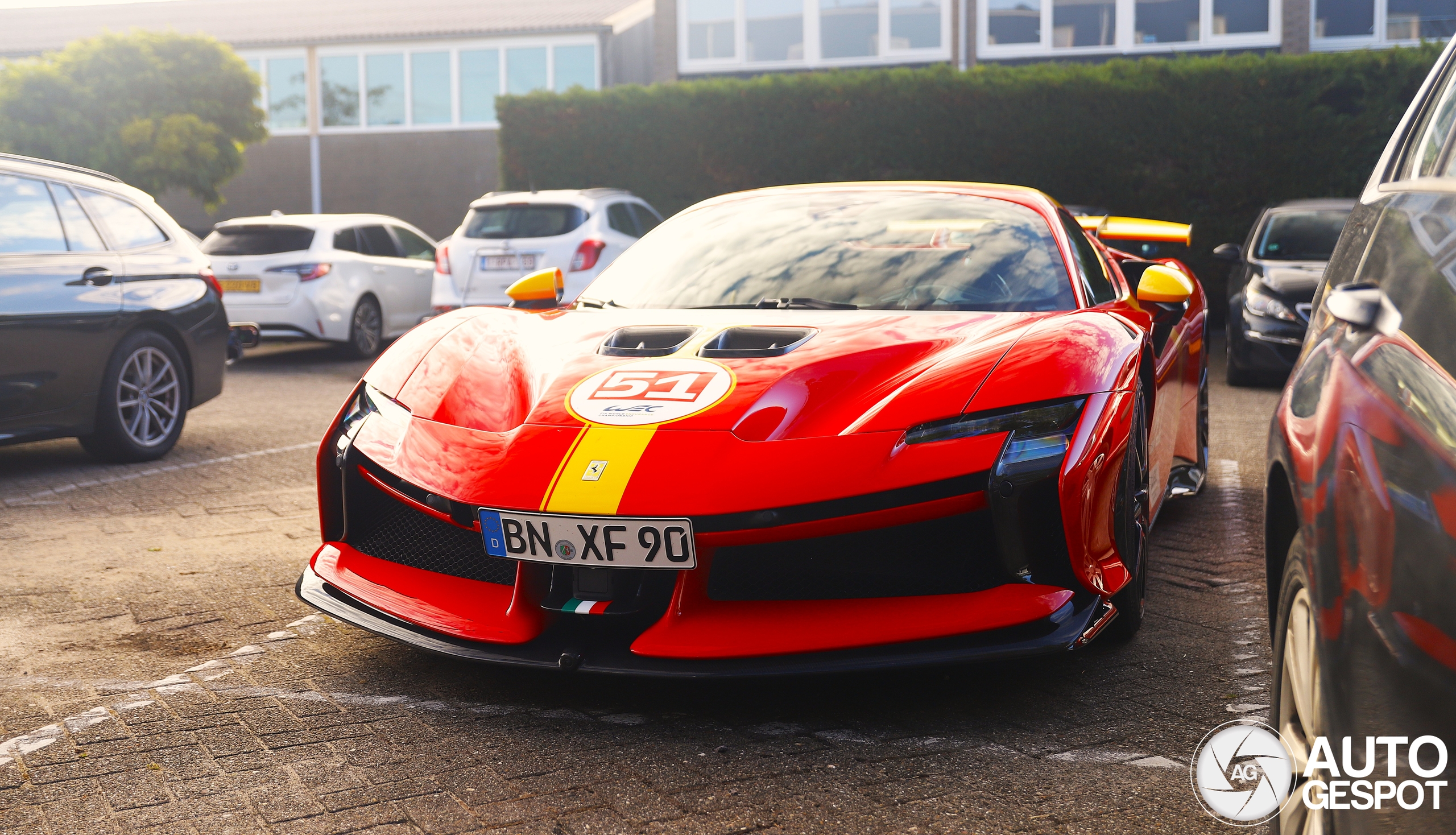 Ferrari SF90 XX Spider Le Mans Edition - 25 November 2025 - Autogespot