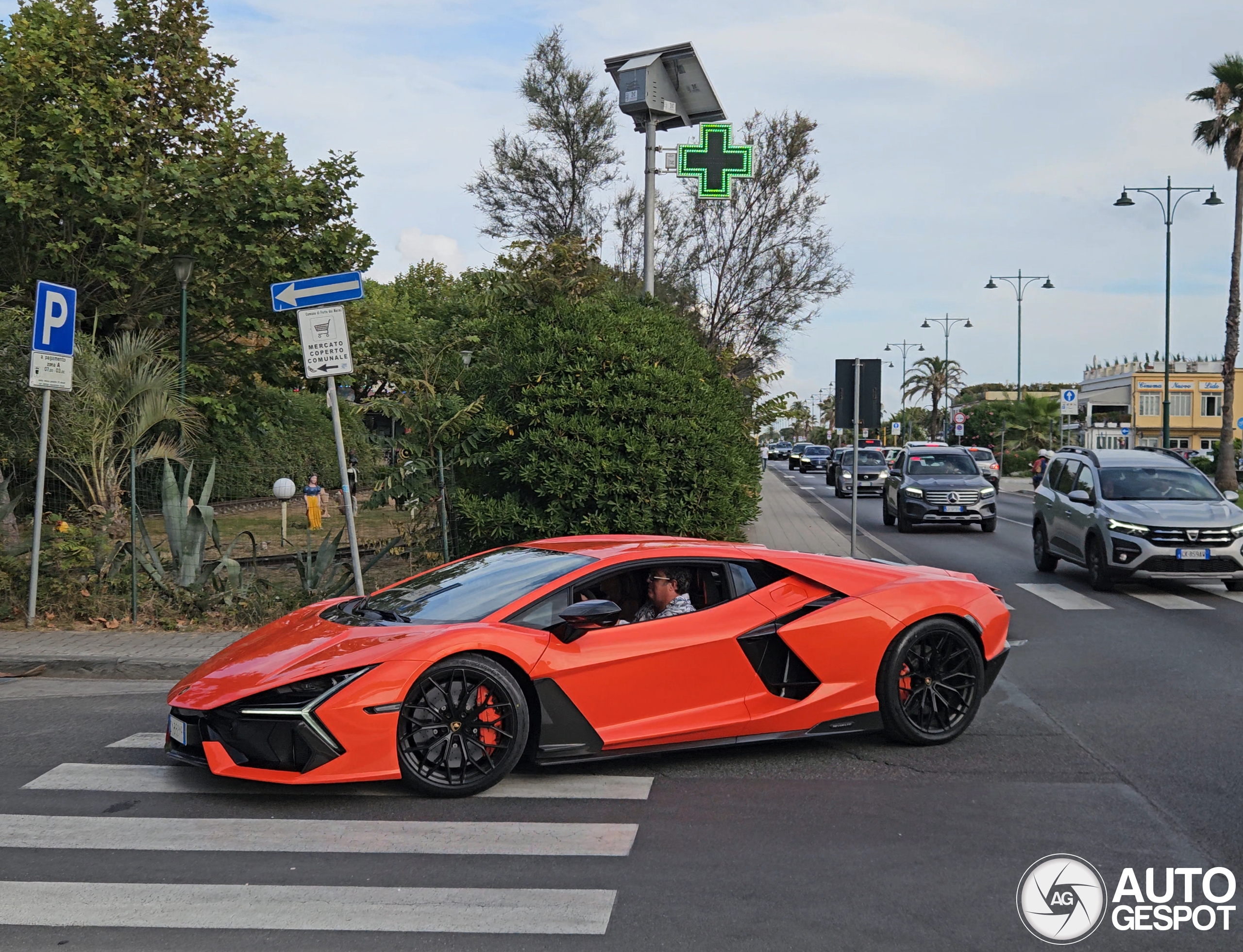 Lamborghini Revuelto - 25 November 2025 - Autogespot