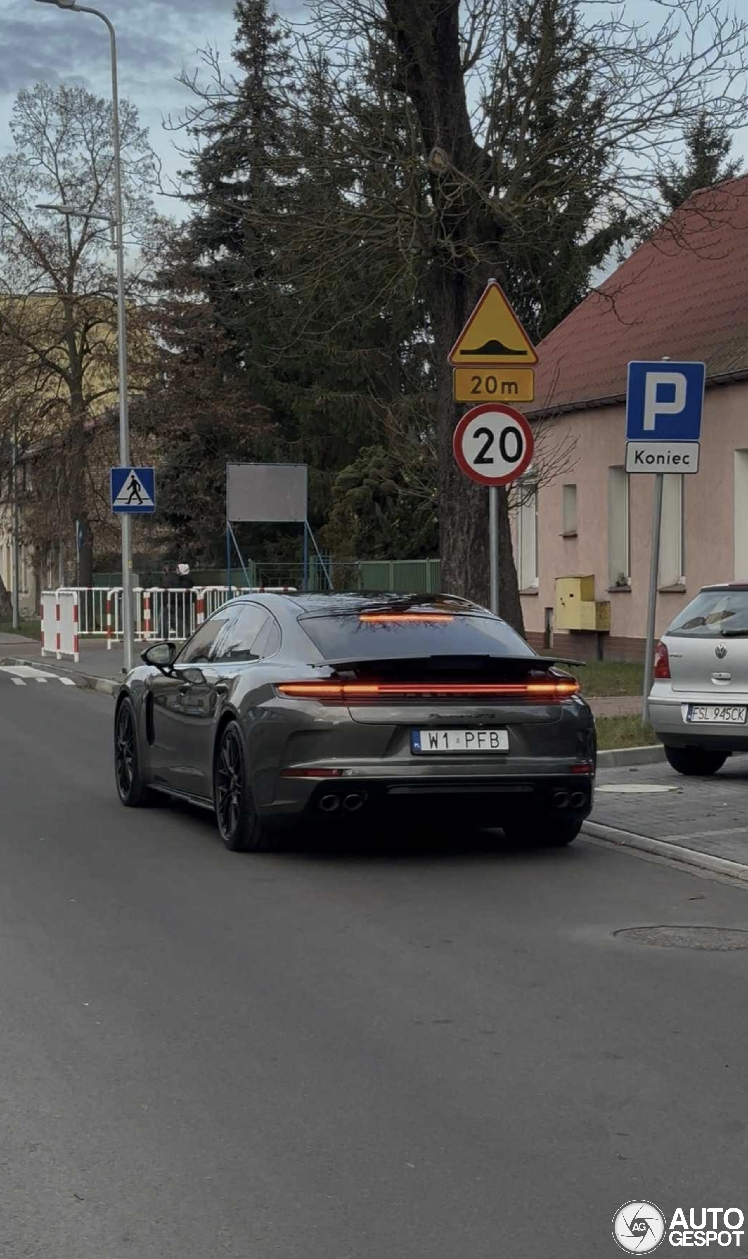 Porsche 972 Panamera GTS MkI - 28 November 2025 - Autogespot