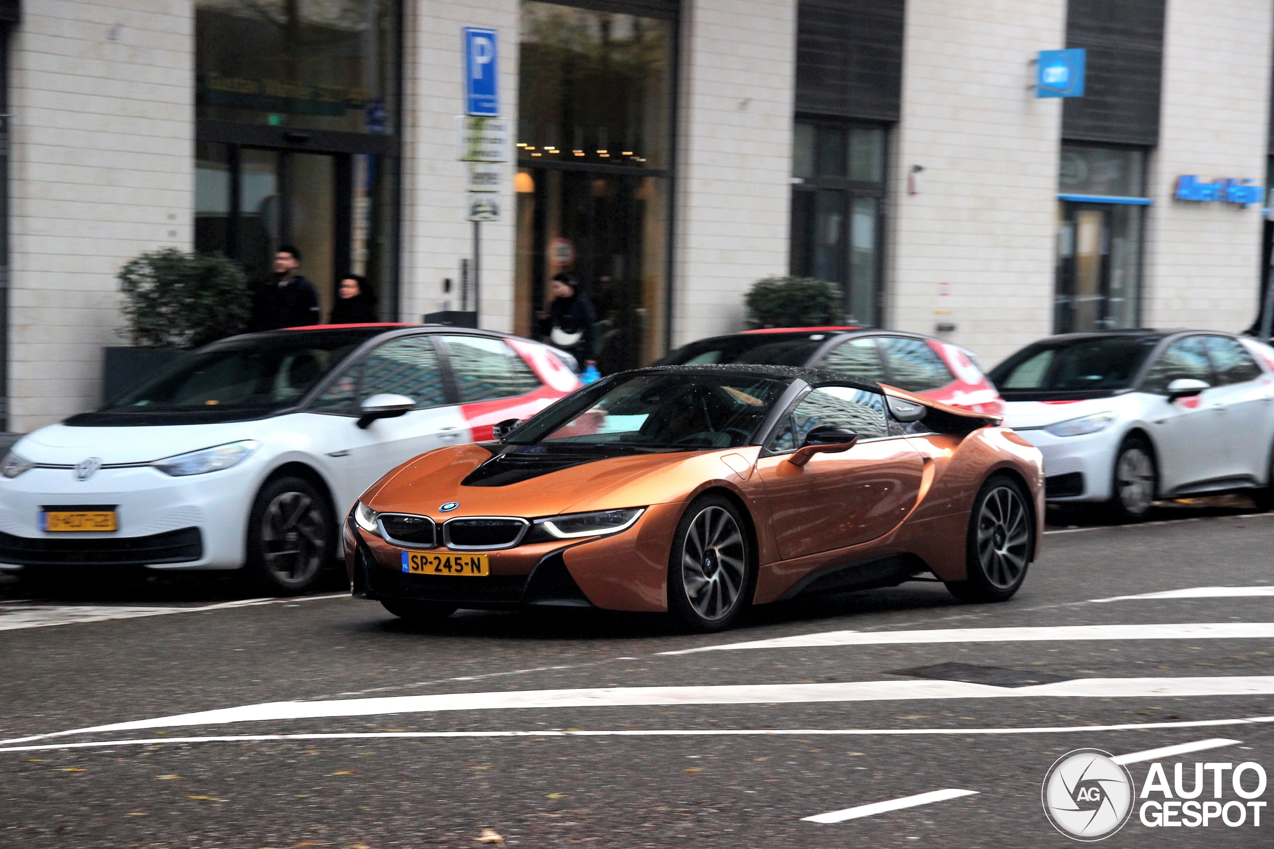 BMW i8 Roadster First Edition - 01 December 2025 - Autogespot