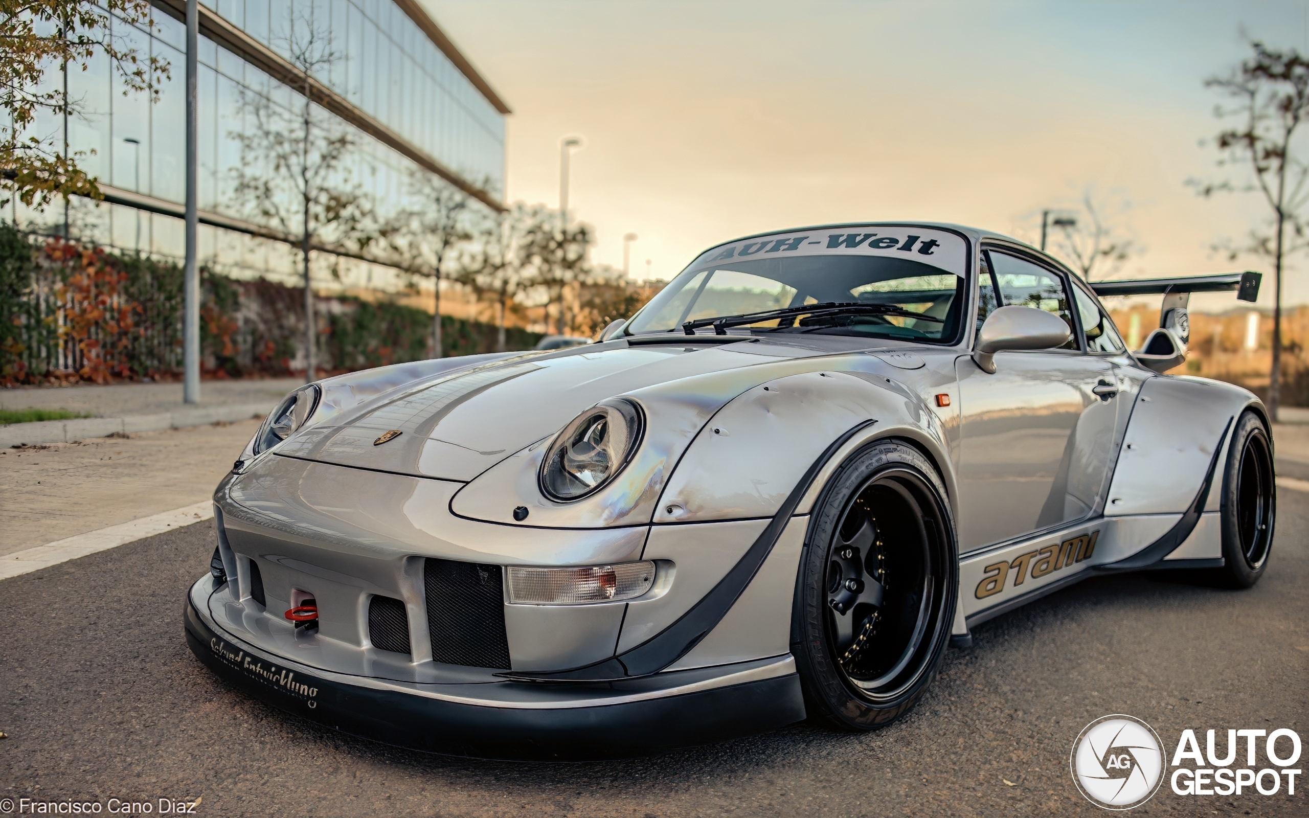 Porsche 993 Rauh-Welt Begriff - 01 December 2025 - Autogespot