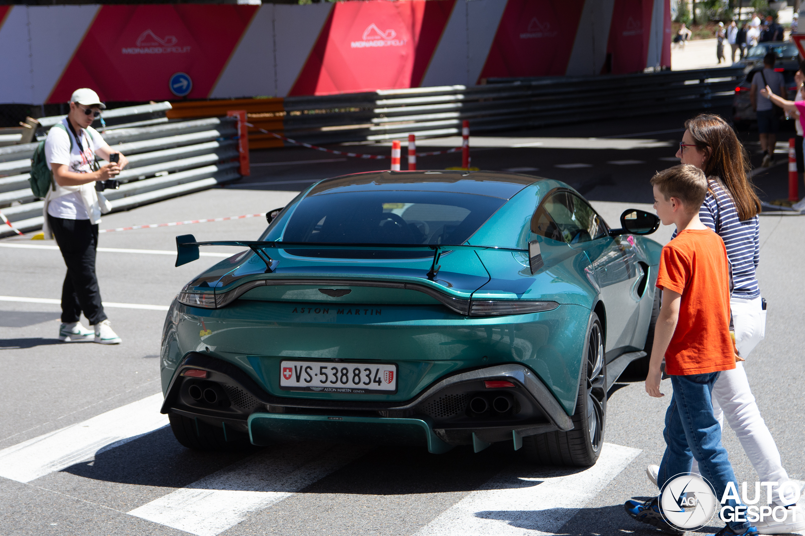 Aston Martin V8 Vantage Formula 1 Edition - 03 December 2025 - Autogespot