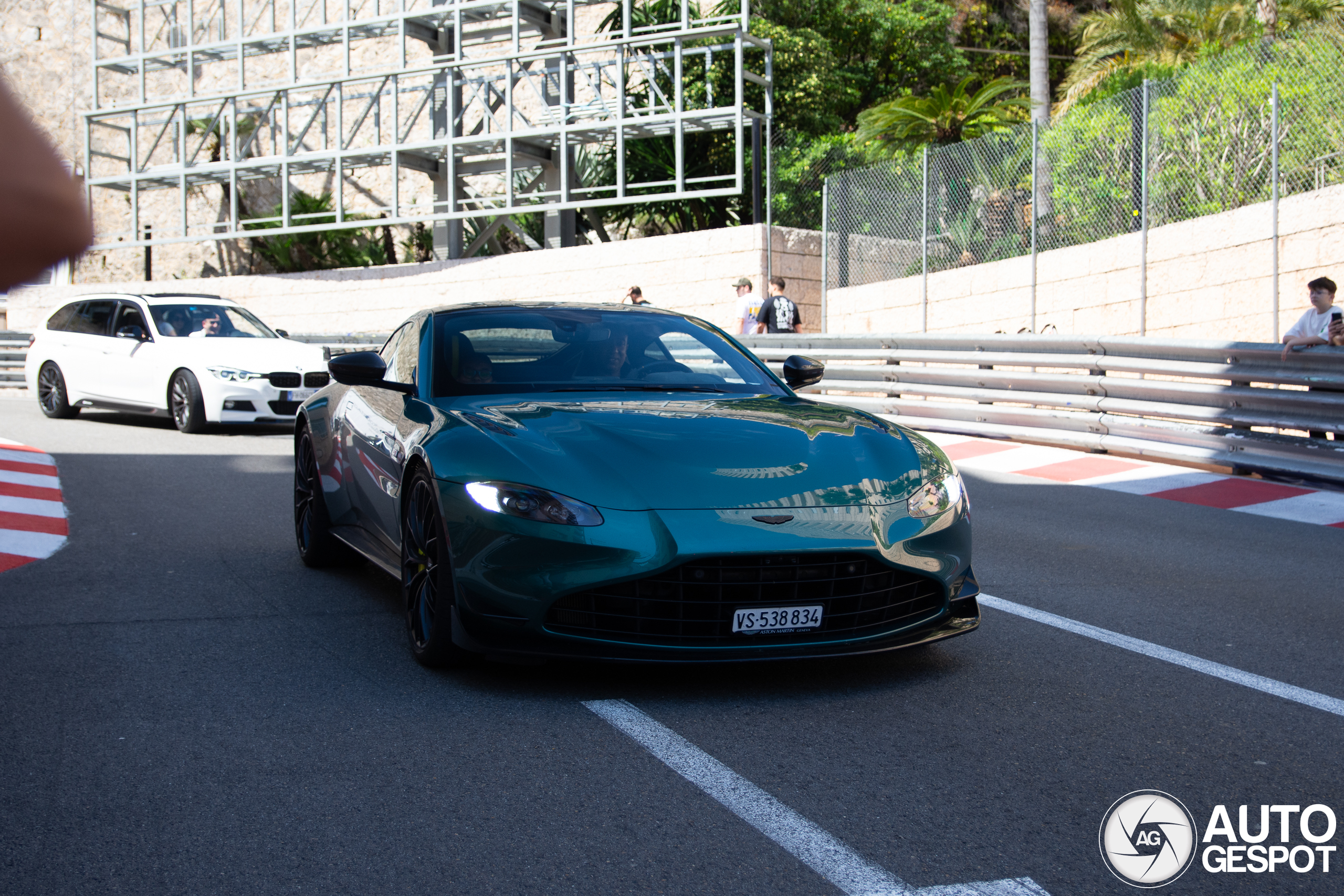 Aston Martin V8 Vantage Formula 1 Edition - 03 December 2025 - Autogespot