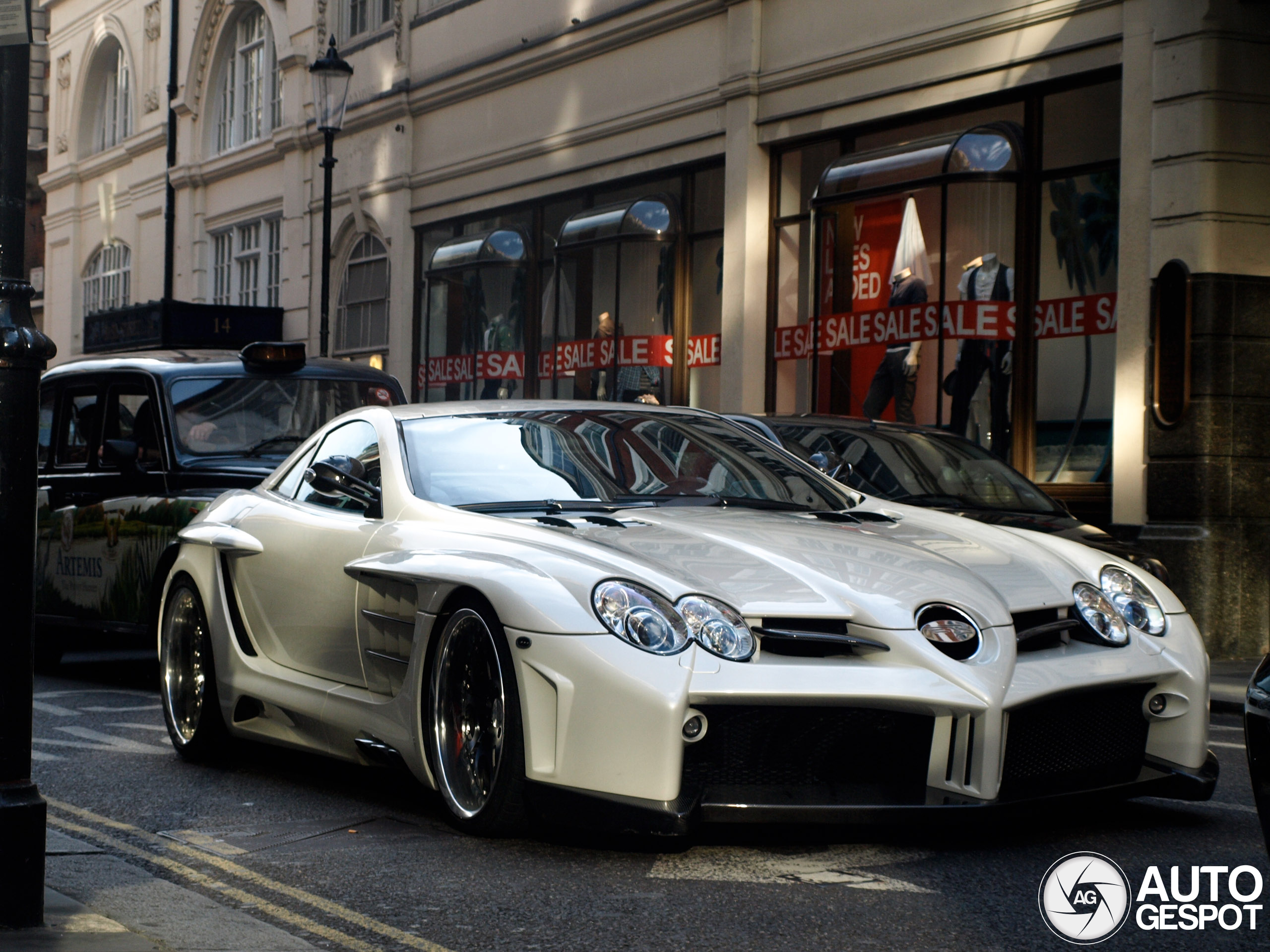 Mercedes-Benz FAB Design SLR McLaren Desire - 03 December 2025 - Autogespot