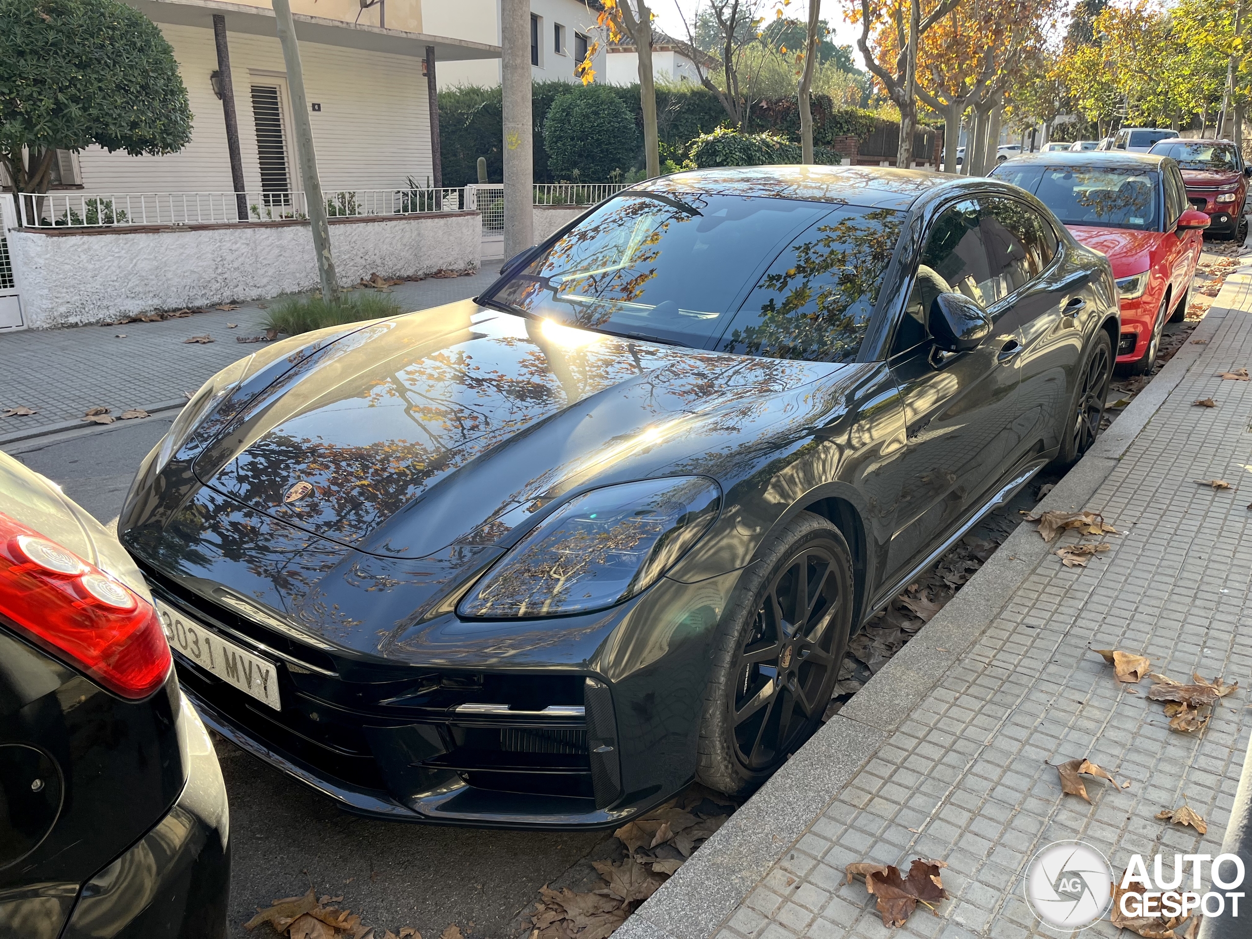 Porsche 972 Panamera Turbo E-Hybrid - 03 December 2025 - Autogespot