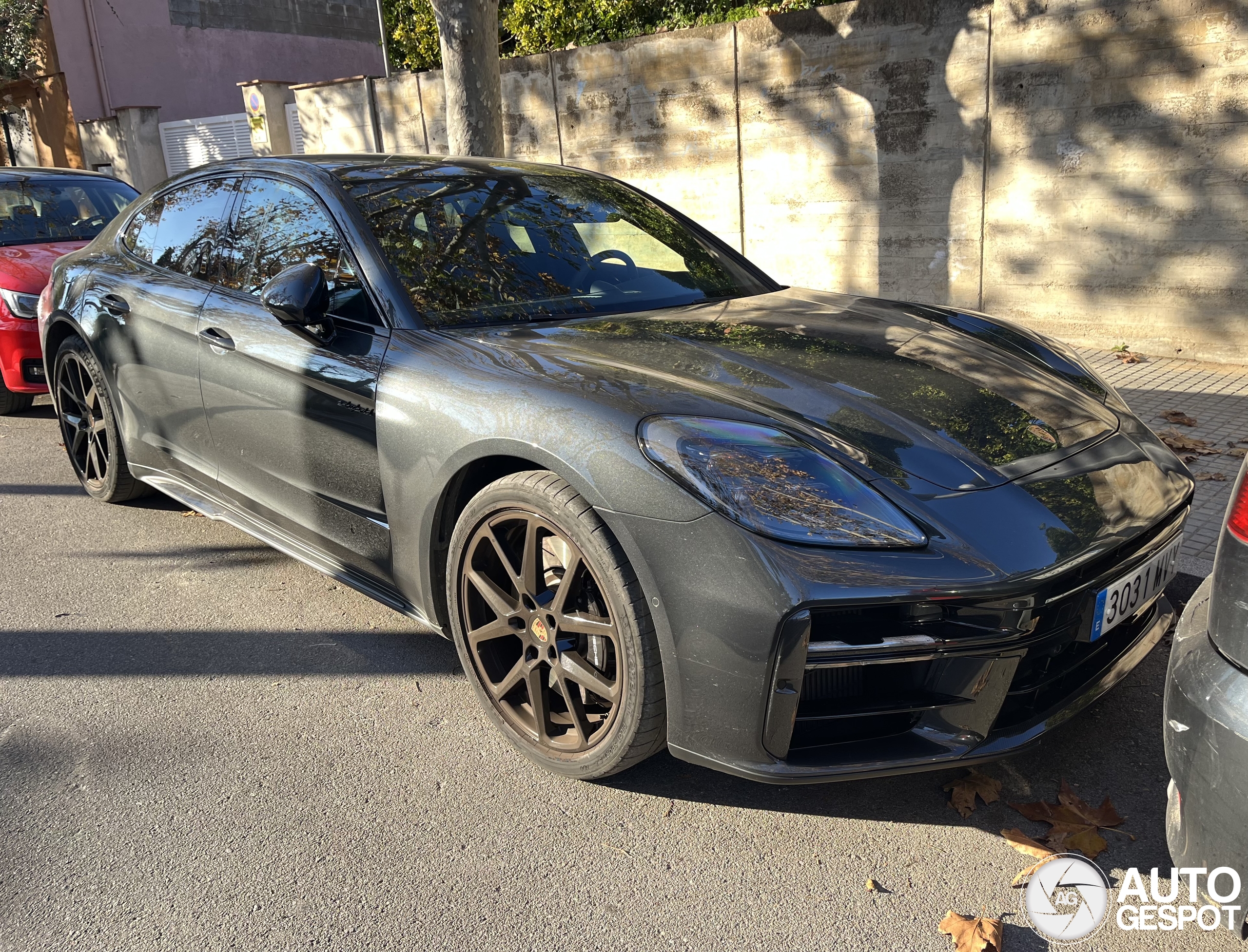 Porsche 972 Panamera Turbo E-Hybrid - 03 December 2025 - Autogespot