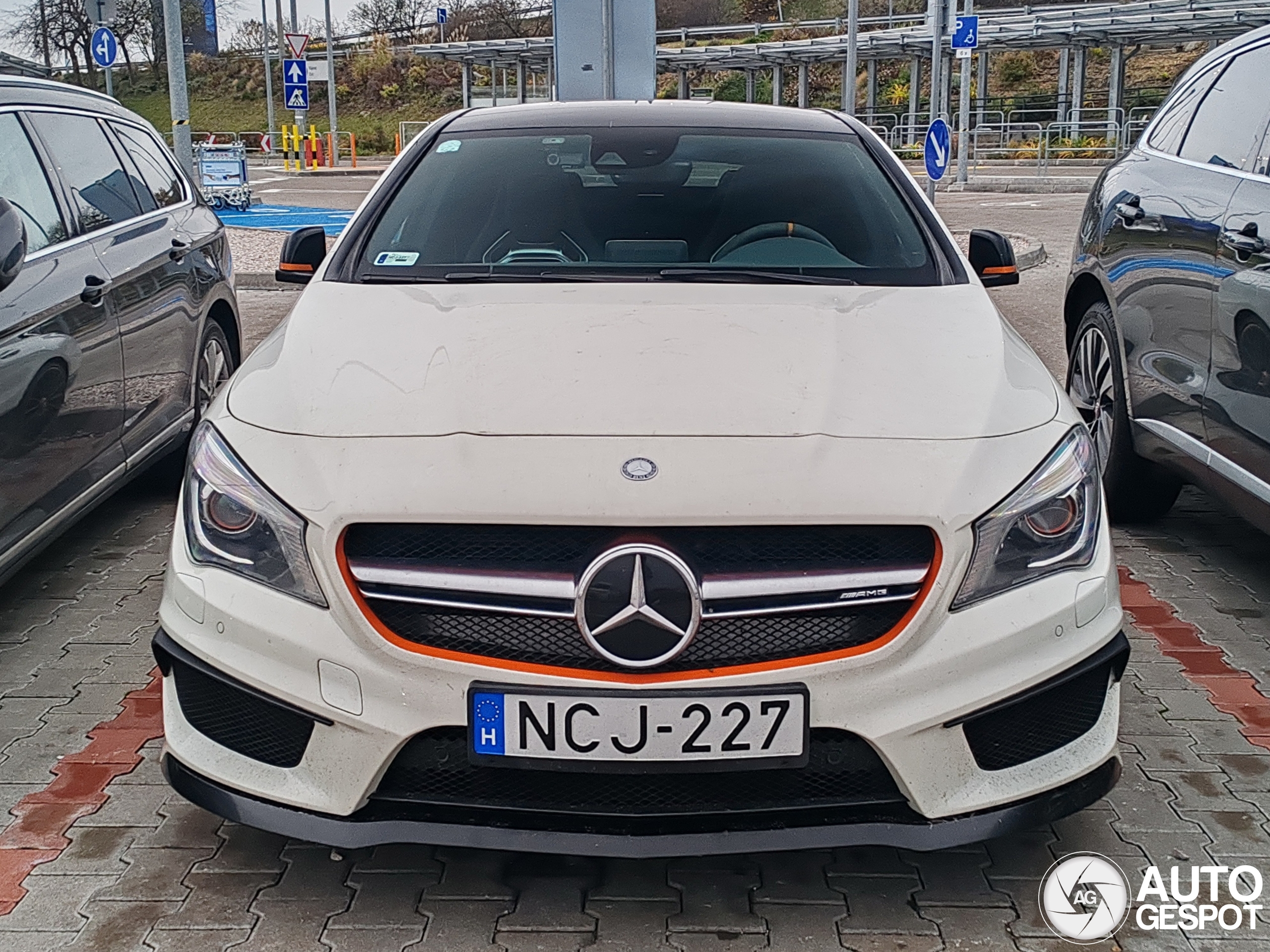 Mercedes-Benz CLA 45 AMG Shooting Brake OrangeArt Edition - 04 December ...
