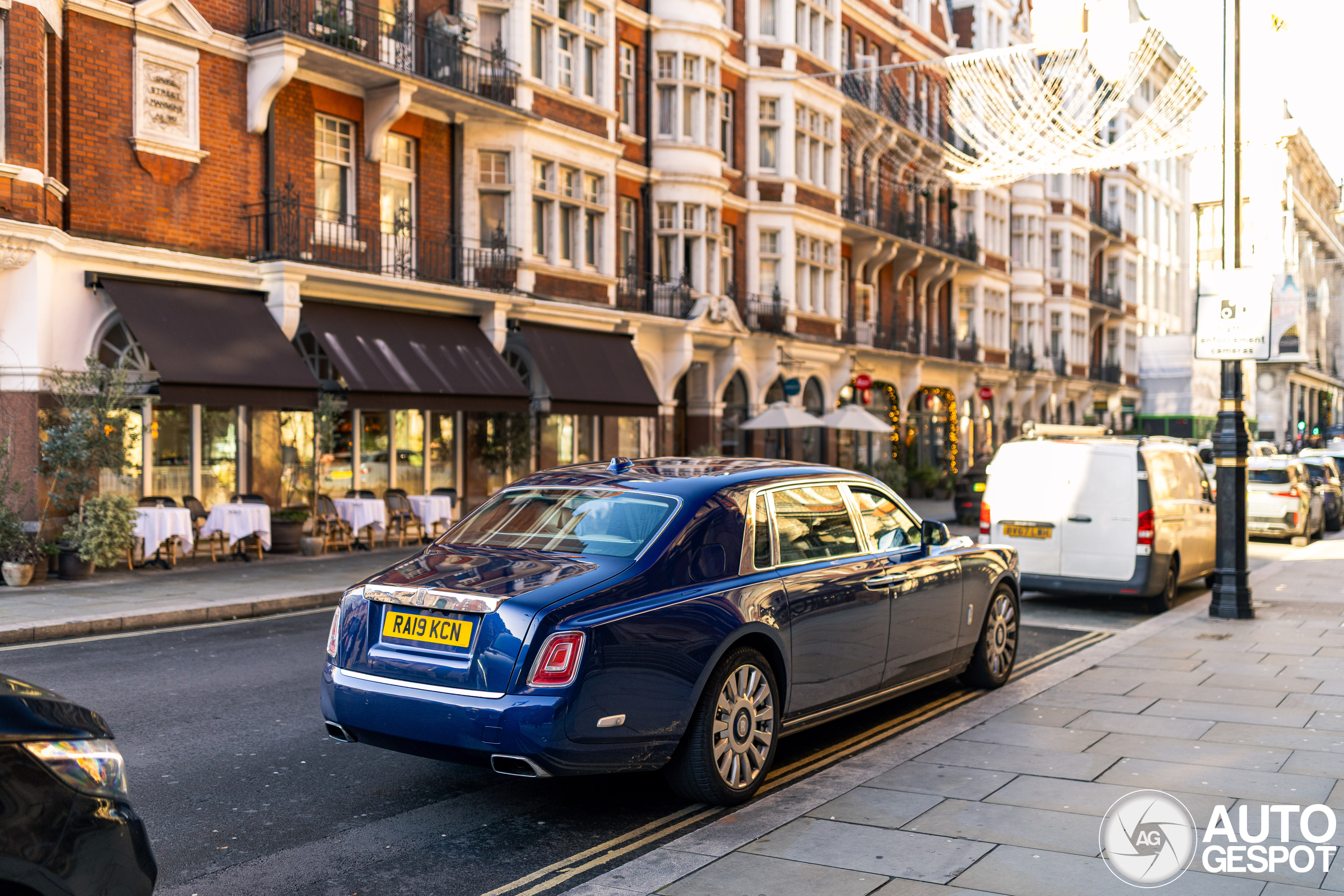 Rolls-Royce Phantom VIII EWB - 04 December 2025 - Autogespot