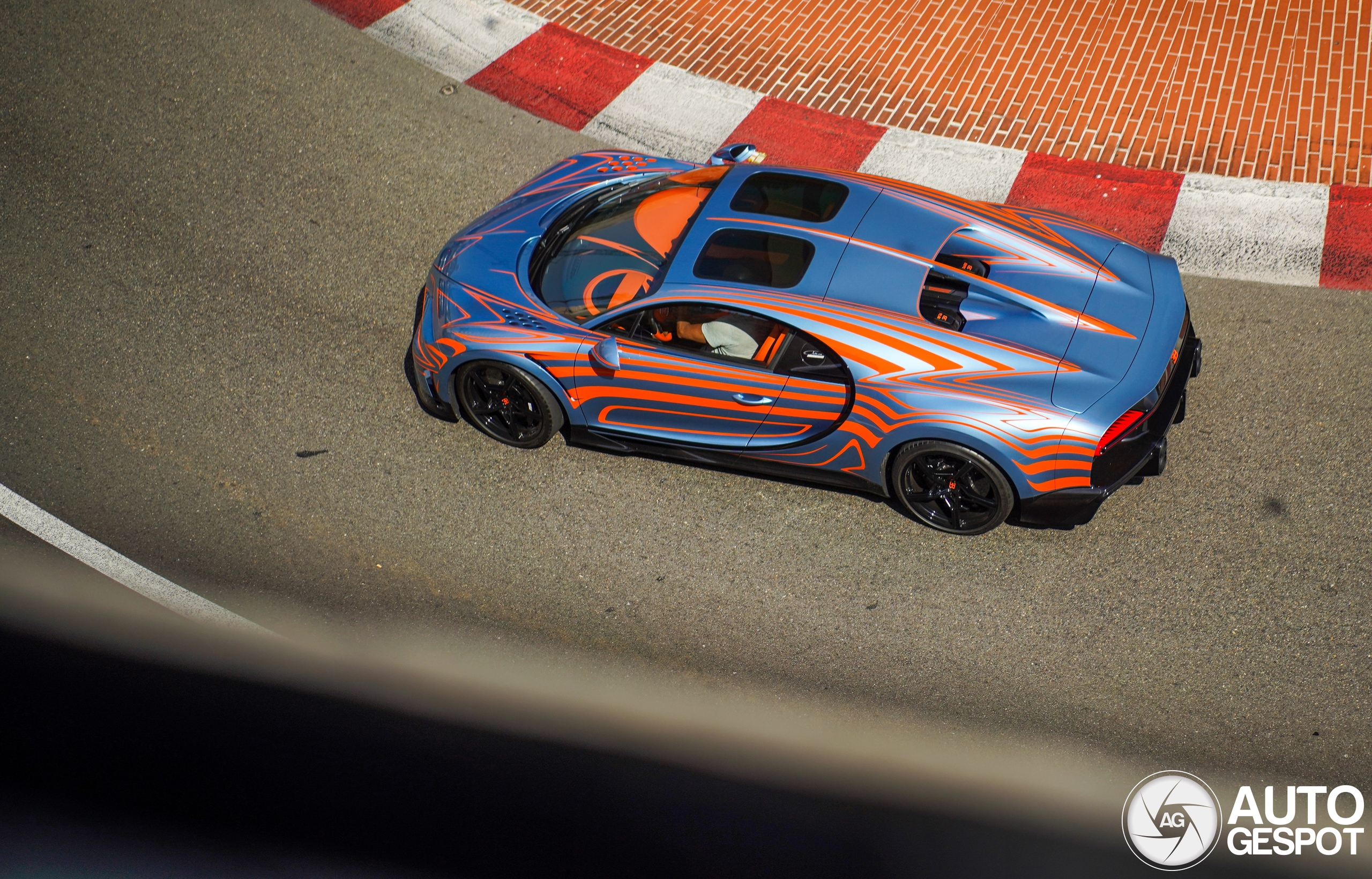 Bugatti Chiron Super Sport Vagues de Lumière - 05 December 2025 ...