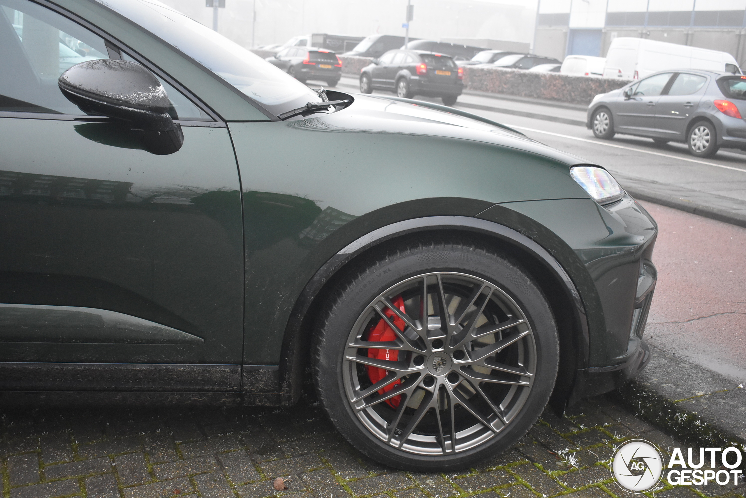 Porsche Macan EV Turbo - 07 December 2025 - Autogespot