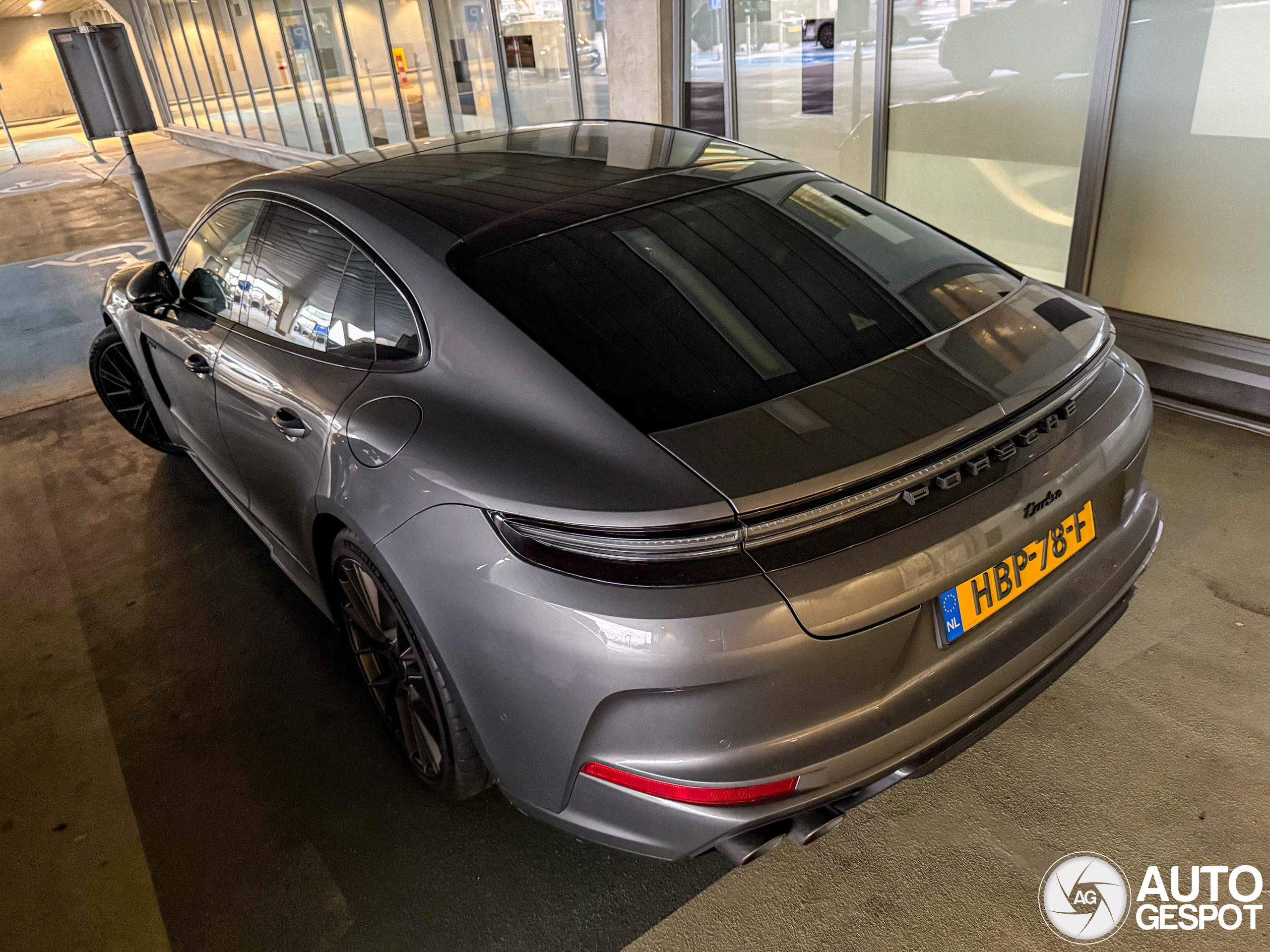 Porsche 972 Panamera Turbo E-Hybrid - 08 December 2025 - Autogespot