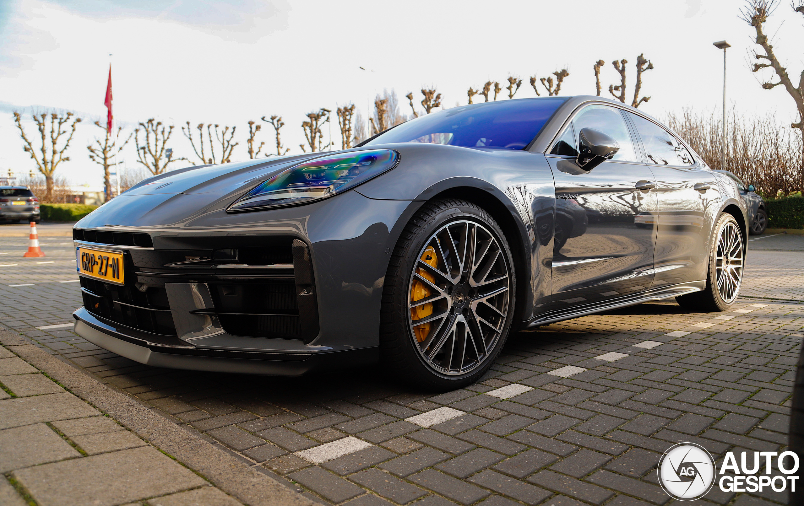 Porsche 972 Panamera Turbo S E-Hybrid - 08 December 2025 - Autogespot