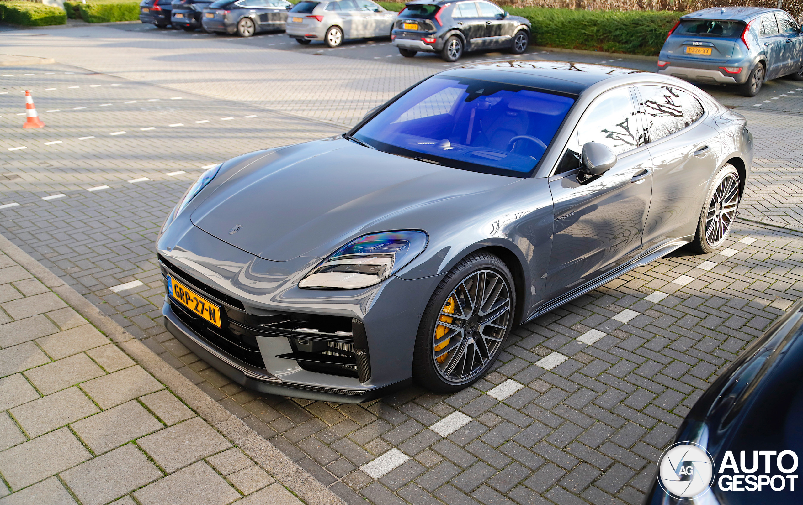 Porsche 972 Panamera Turbo S E-Hybrid - 08 December 2025 - Autogespot
