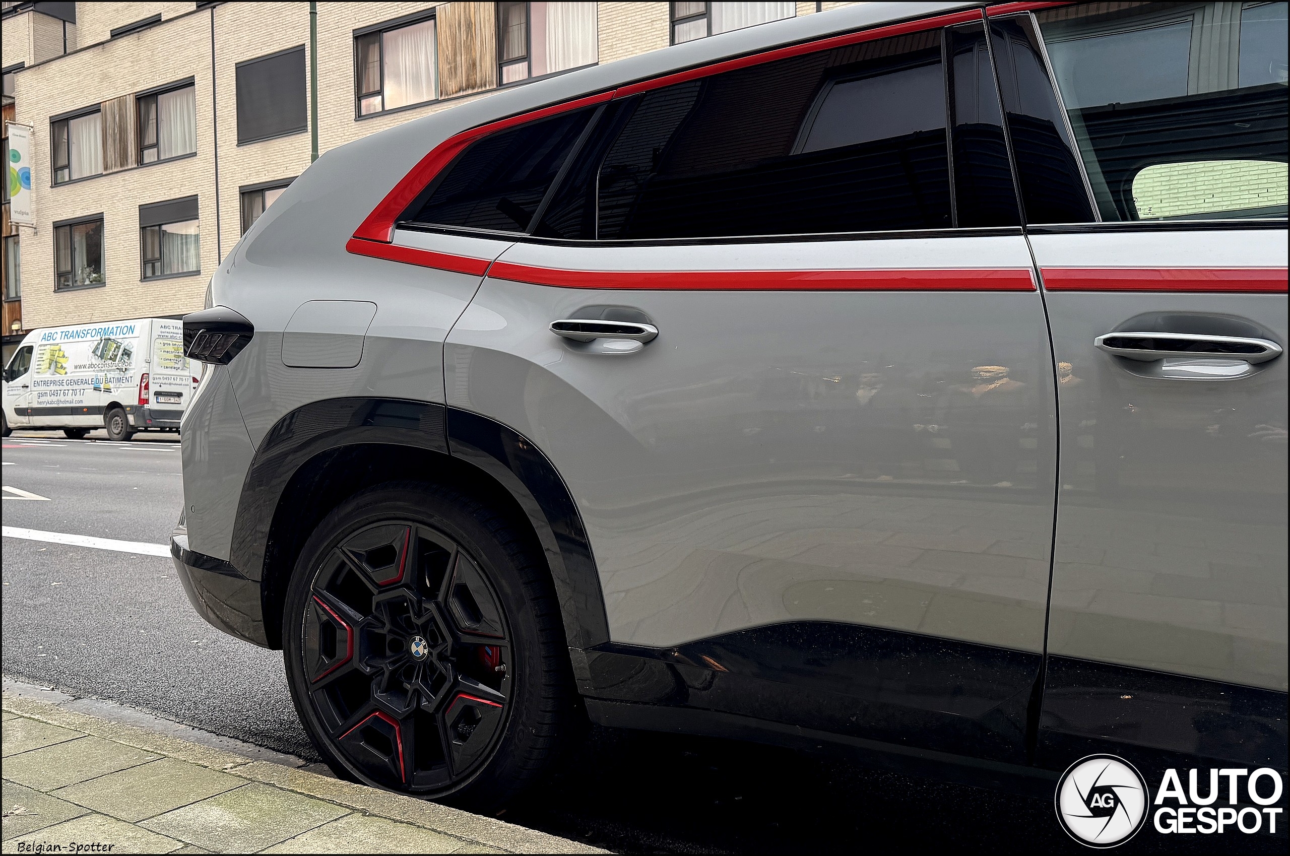 BMW XM G09 Label Red - 10 December 2025 - Autogespot