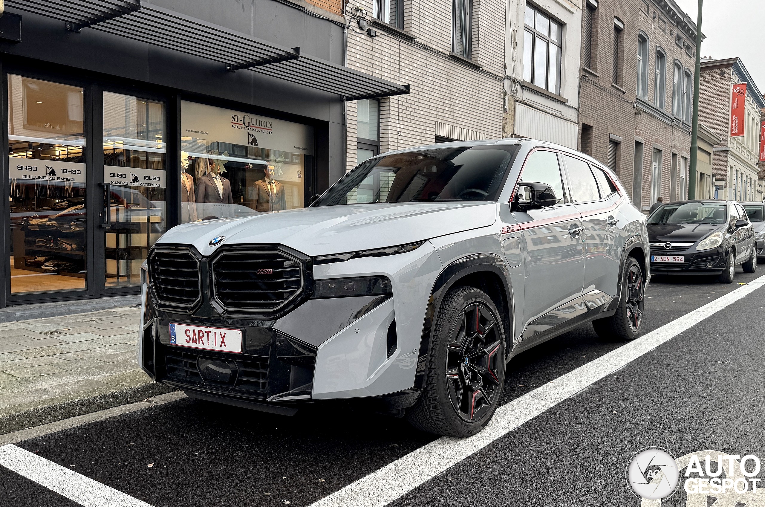 BMW XM G09 Label Red - 10 December 2025 - Autogespot