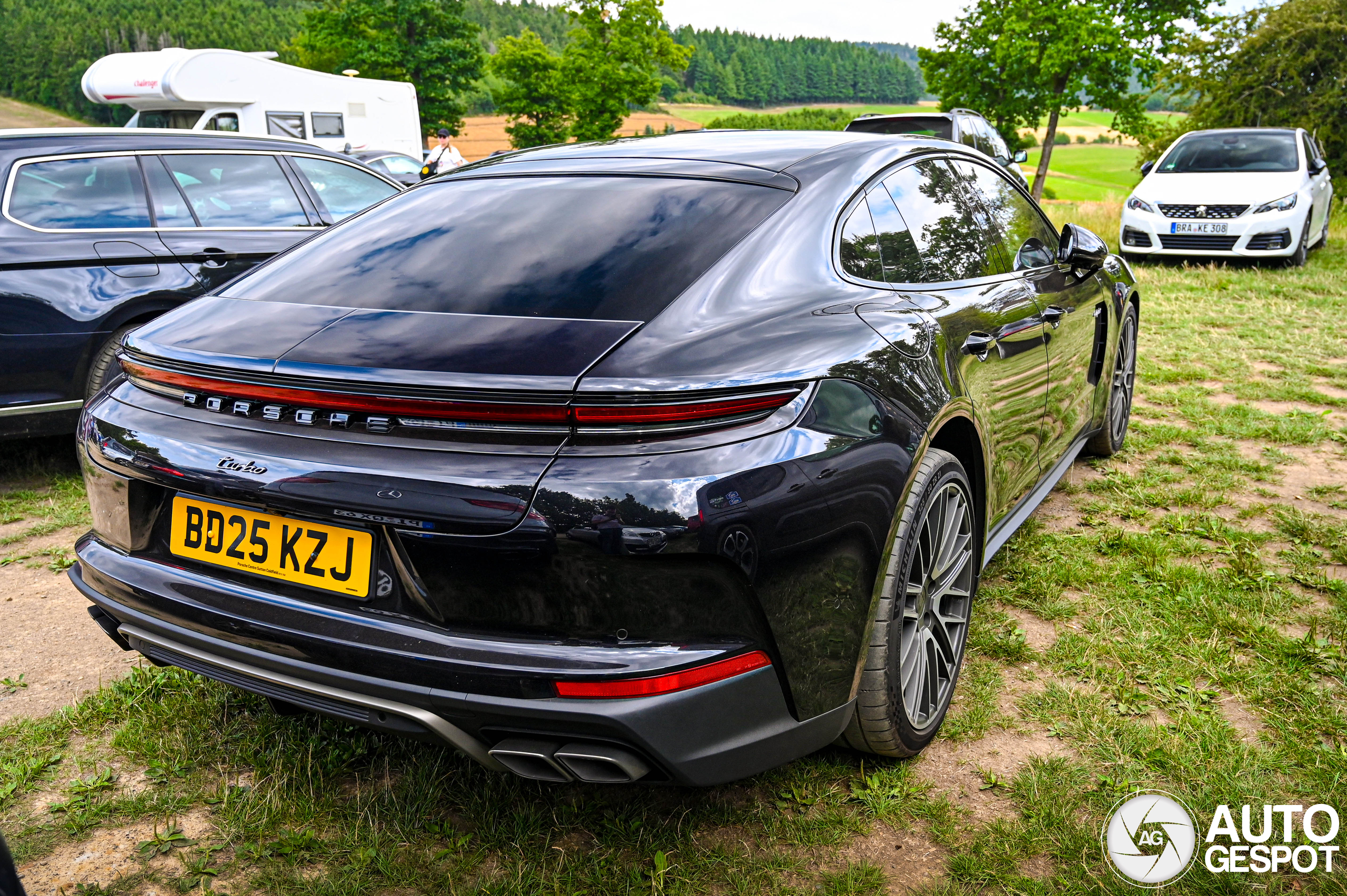 Porsche 972 Panamera Turbo E-Hybrid - 10 December 2025 - Autogespot