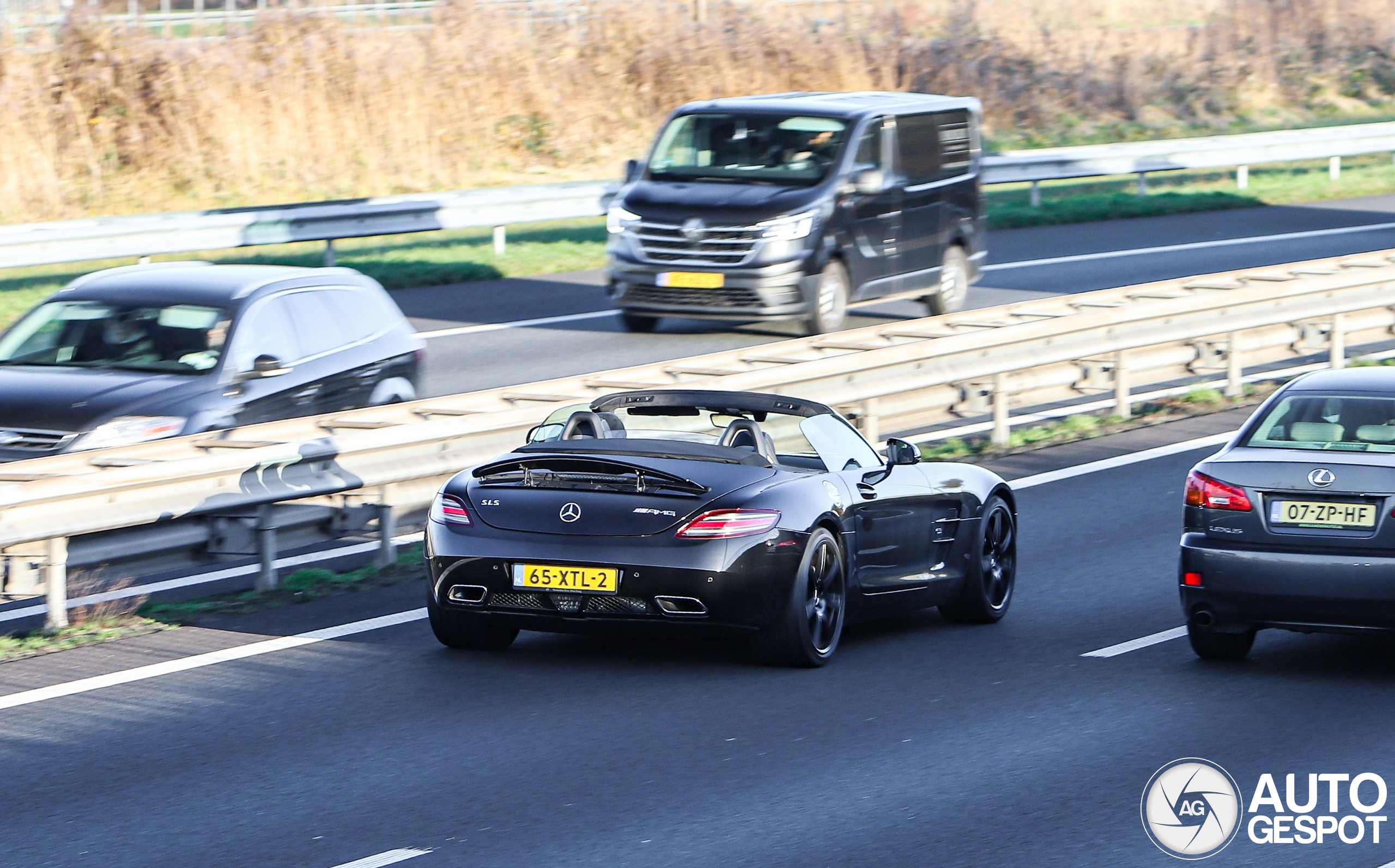 Mercedes-Benz SLS AMG Roadster - 13 December 2025 - Autogespot