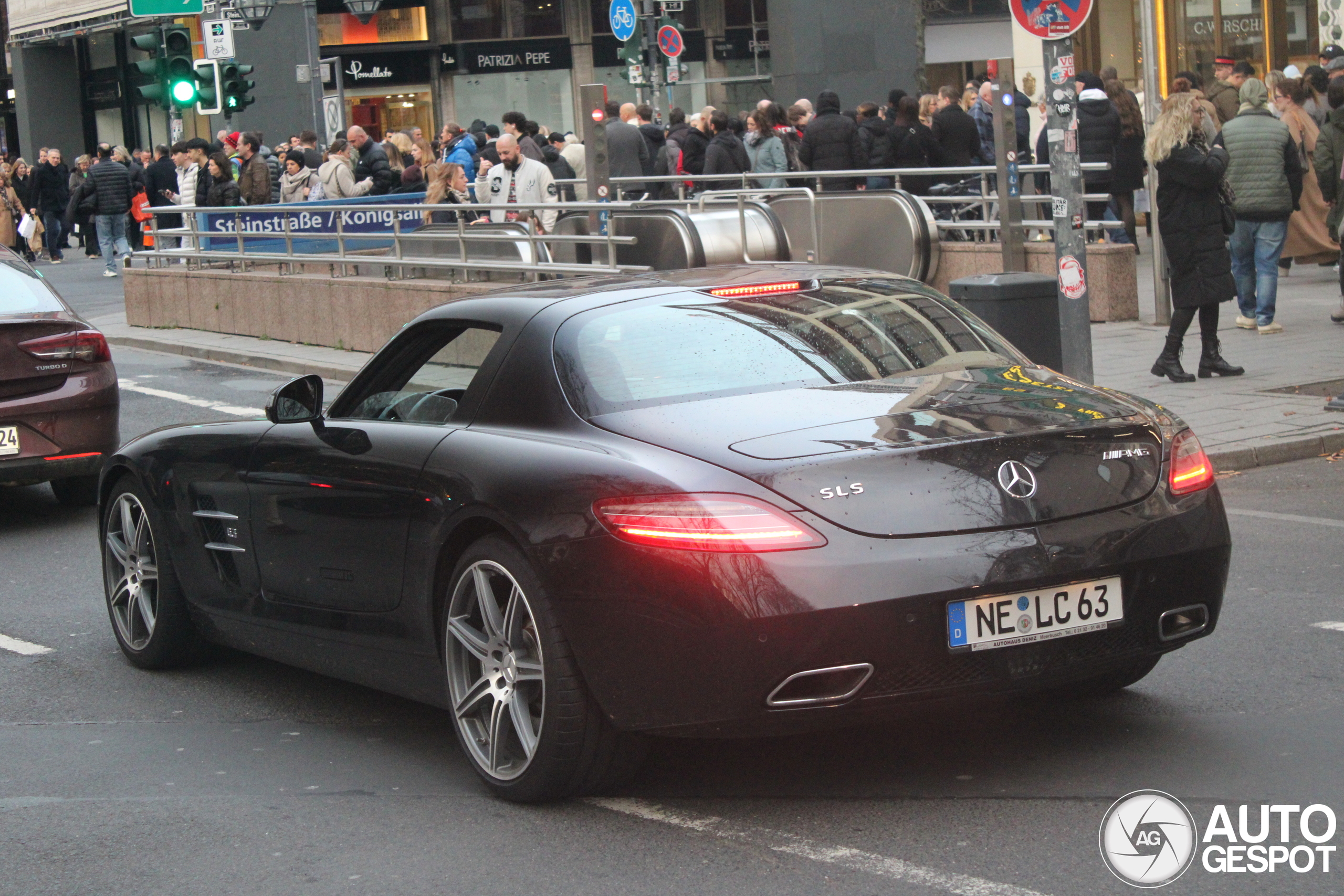 Mercedes-Benz SLS AMG - 14 December 2025 - Autogespot