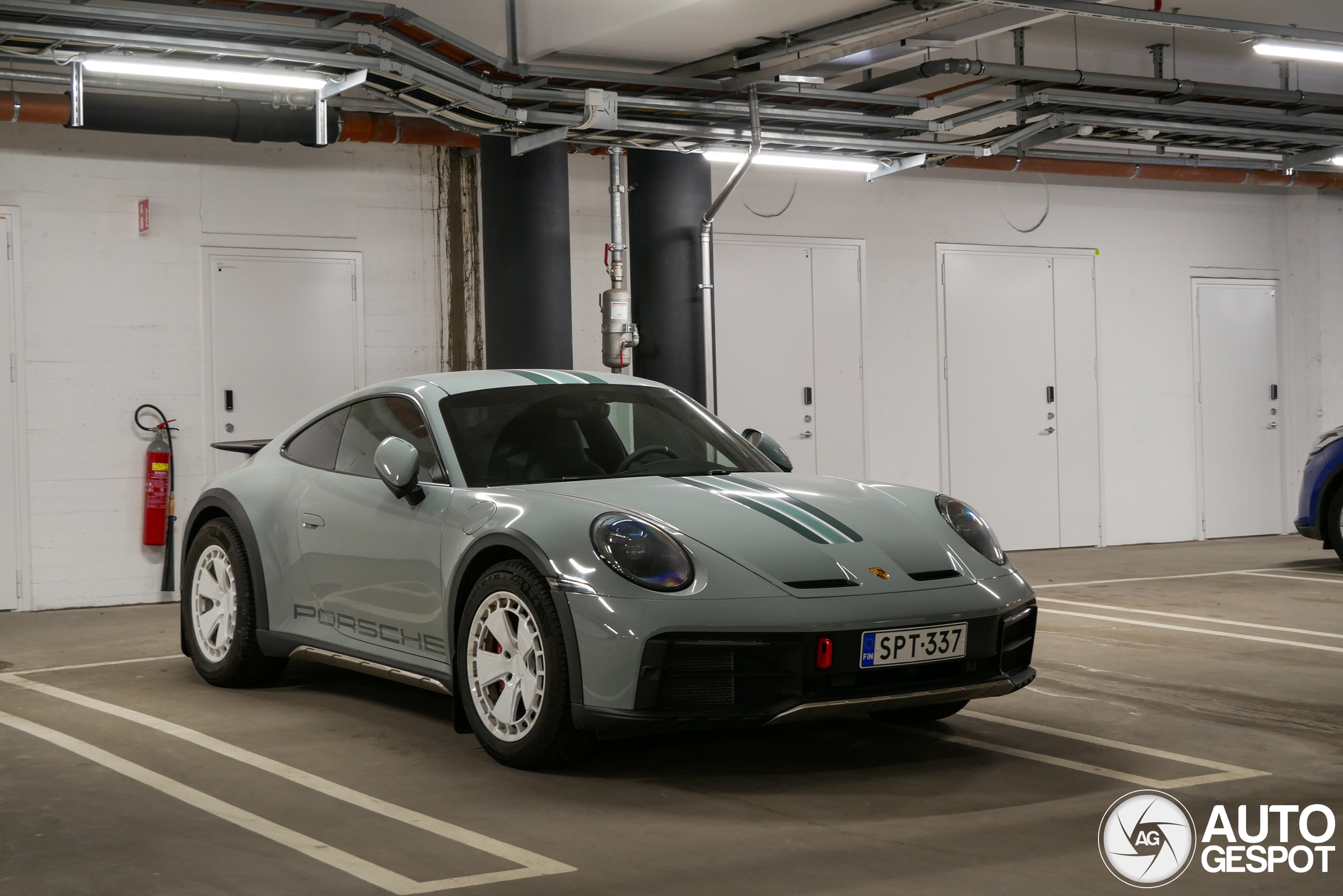 Porsche 992 Dakar - 14 December 2025 - Autogespot