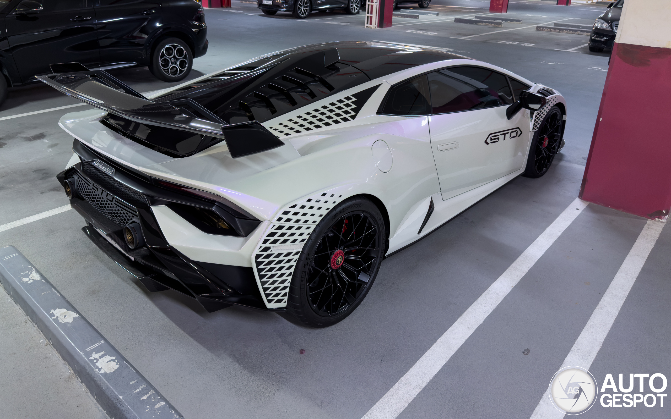 Lamborghini Huracán LP640-2 STO - 15 December 2025 - Autogespot