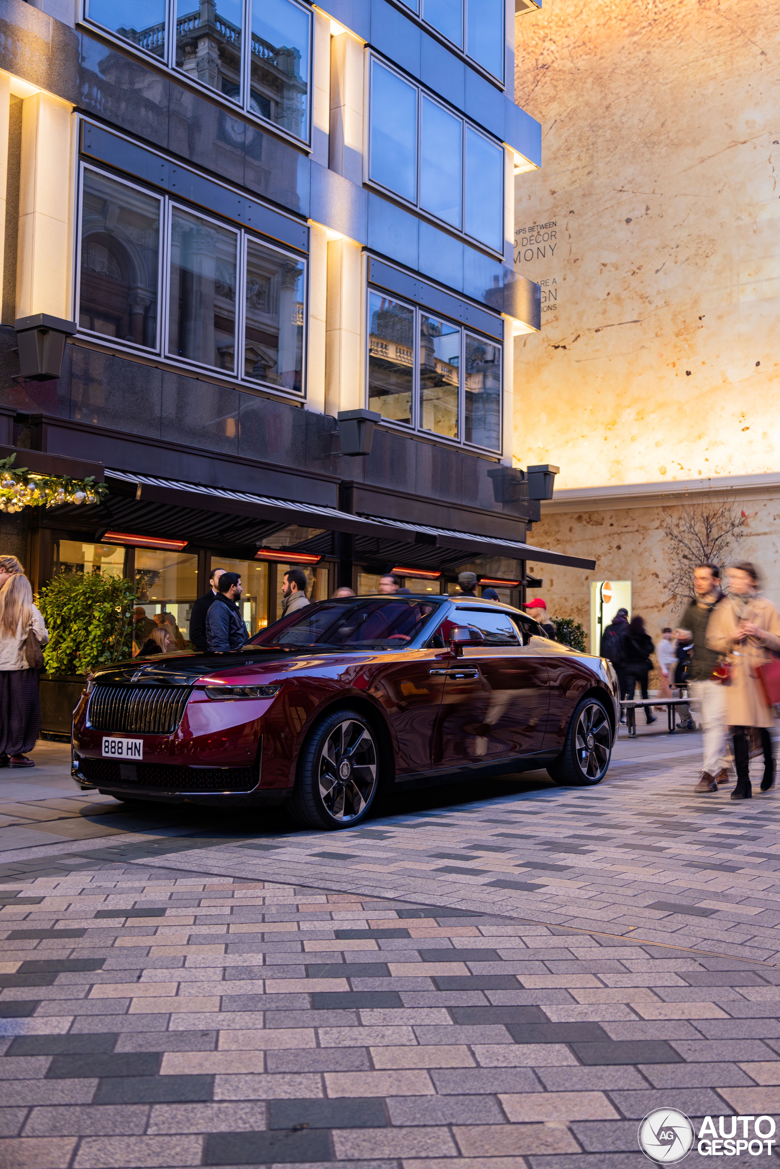 Rolls-Royce La Rose Noire Droptail - 15 December 2025 - Autogespot