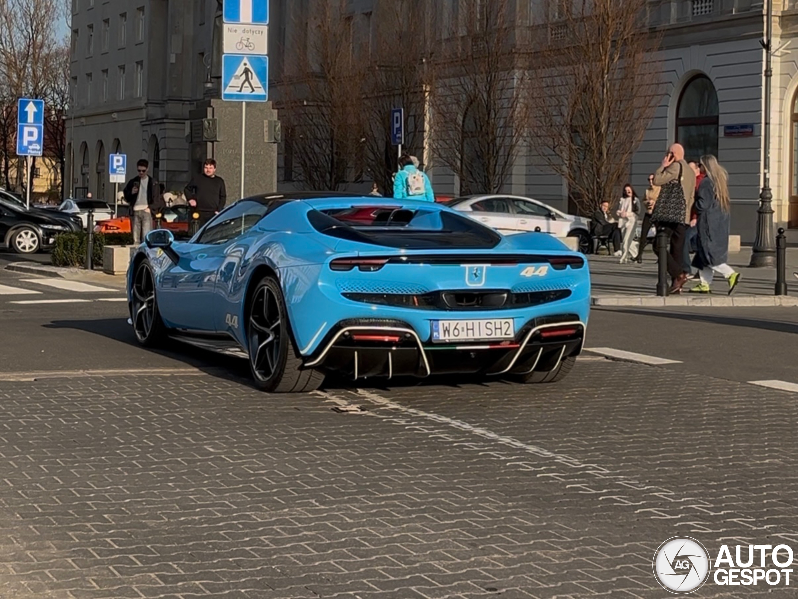 Ferrari 296 GTS - 19 December 2025 - Autogespot