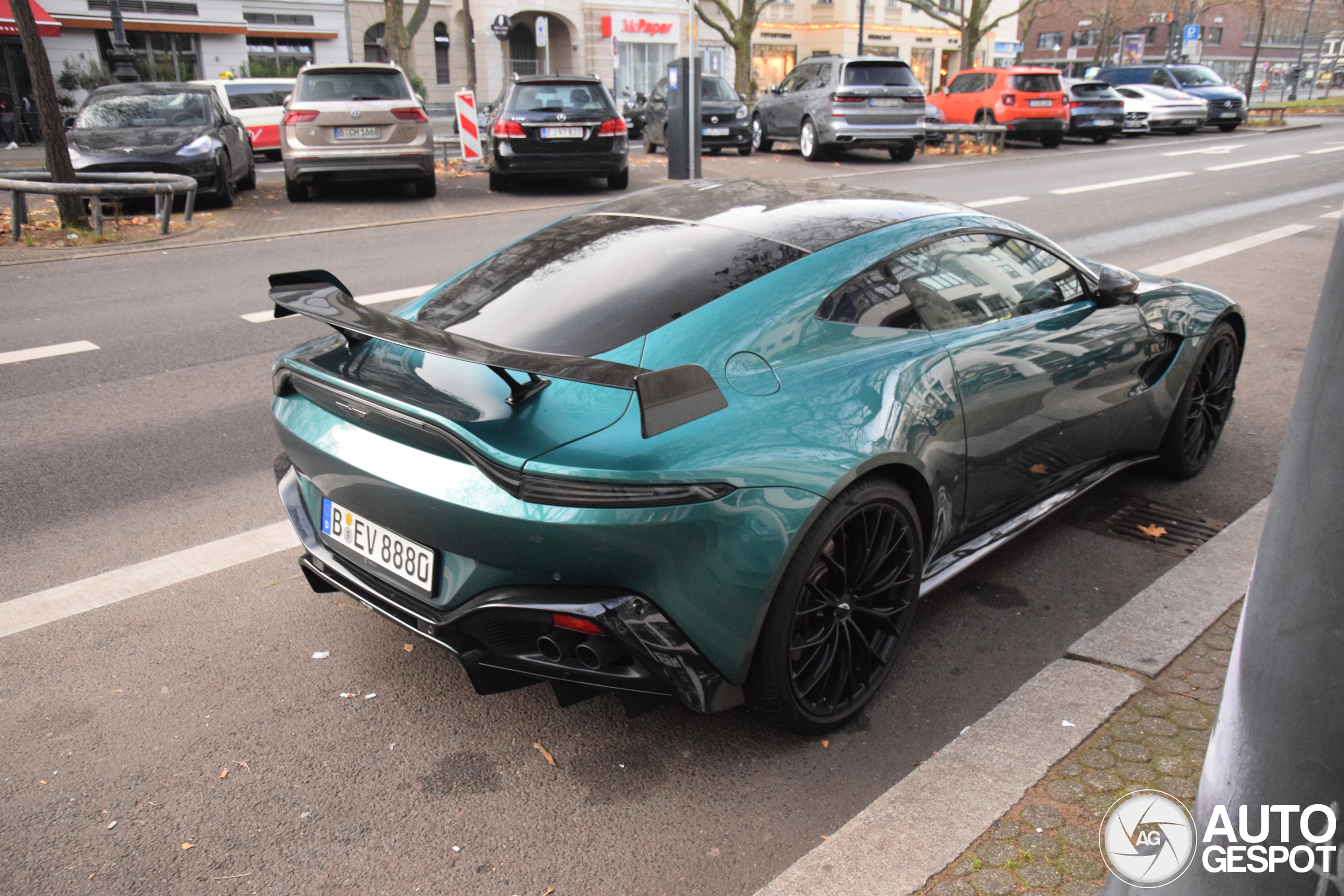 Aston Martin V8 Vantage Formula 1 Edition - 20 December 2025 - Autogespot