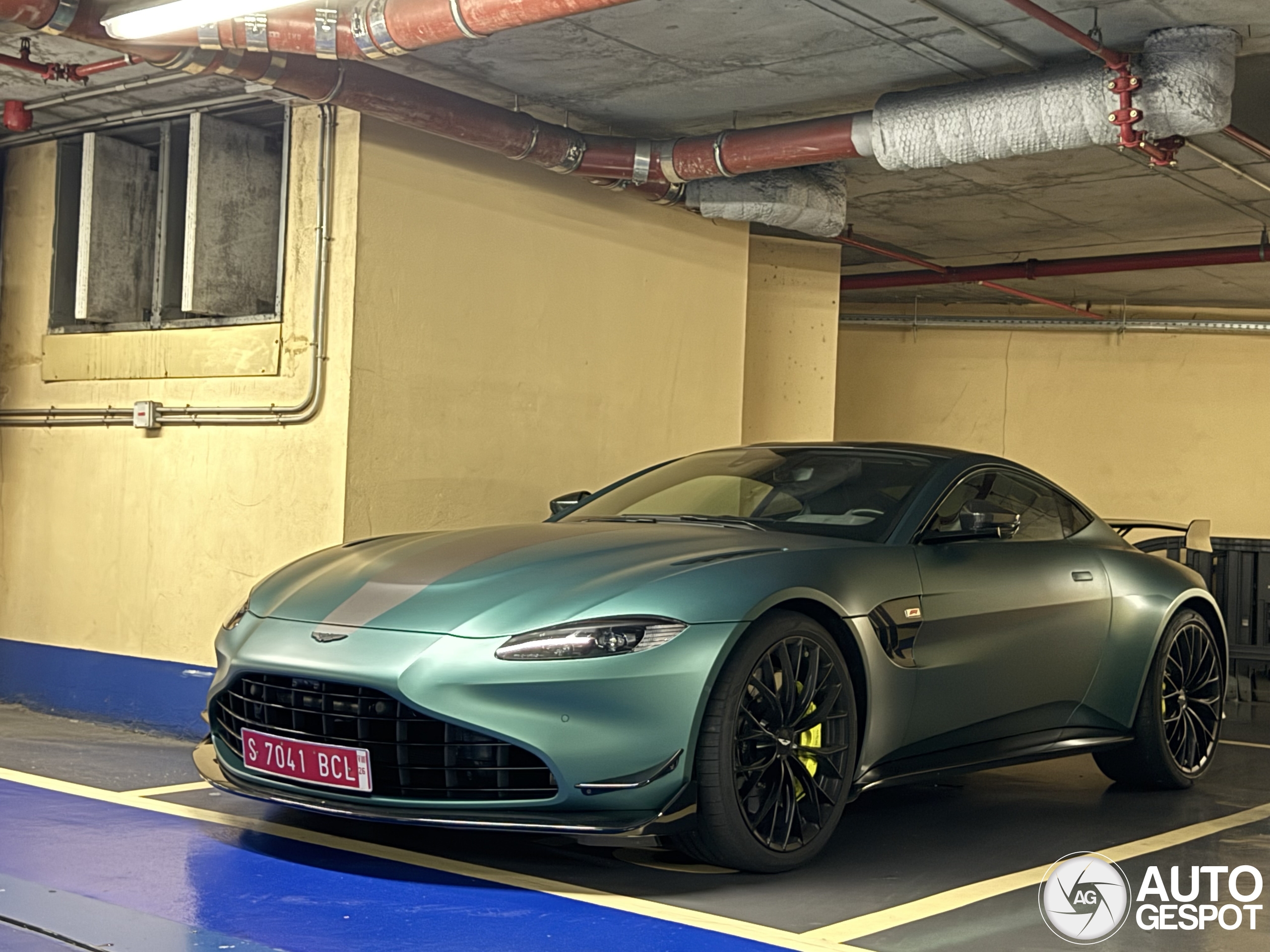 Aston Martin V8 Vantage Formula 1 Edition - 21 December 2025 - Autogespot
