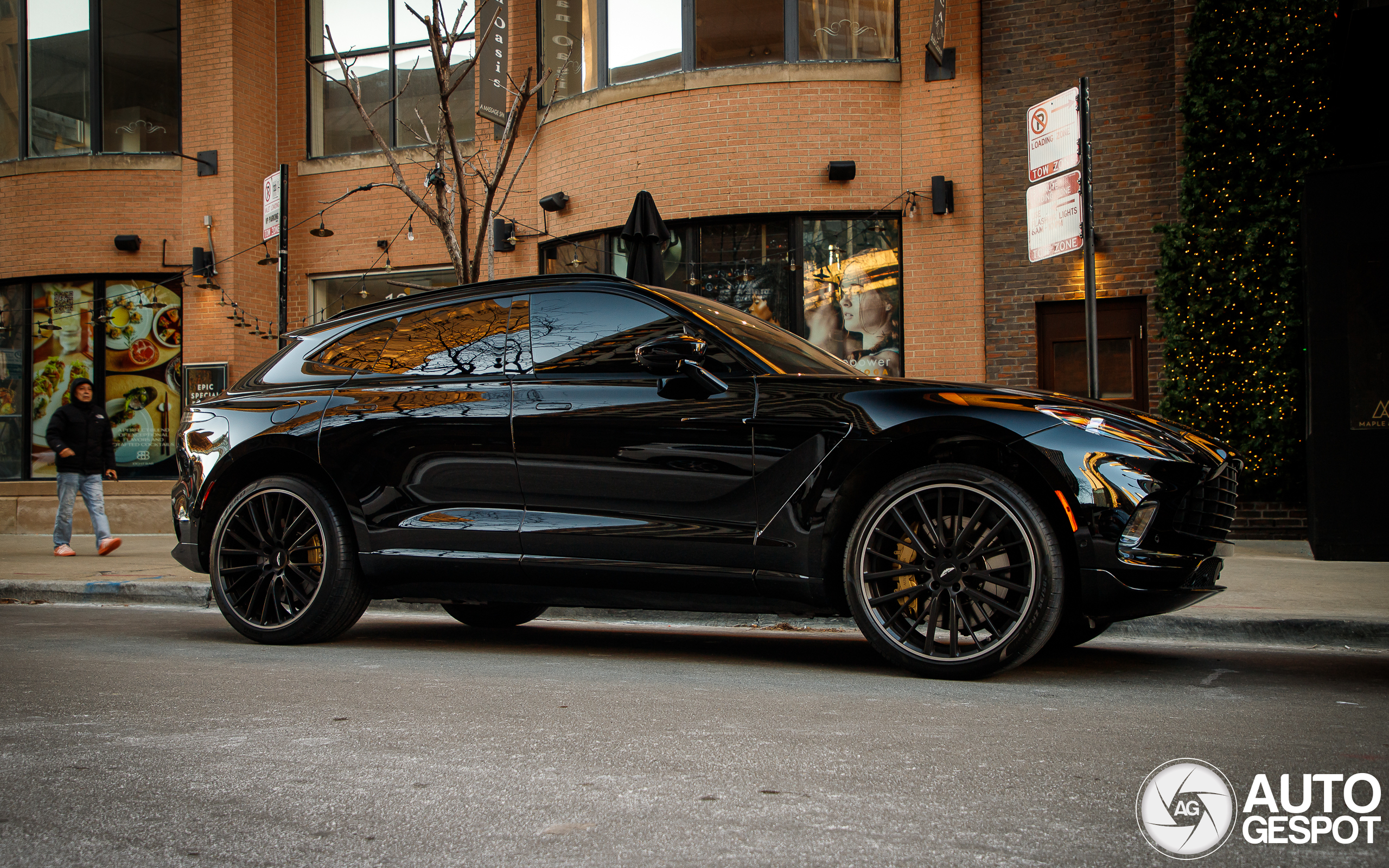 Aston Martin DBX - 22 December 2025 - Autogespot