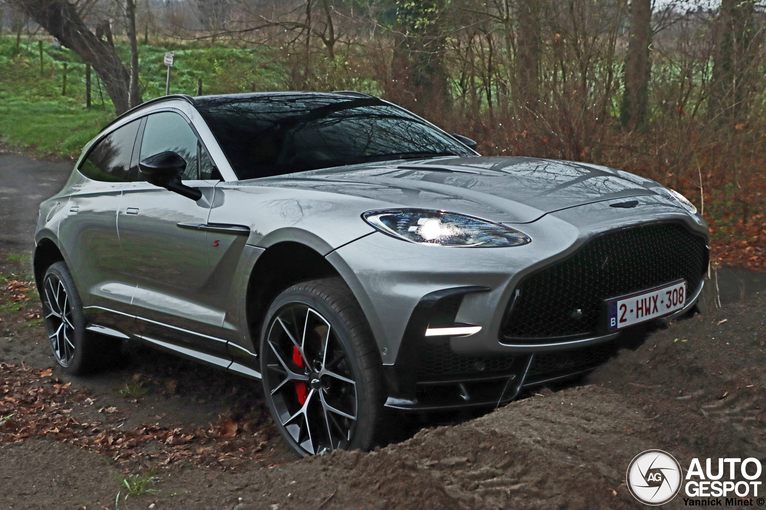 Aston Martin DBX S - 22 December 2025 - Autogespot