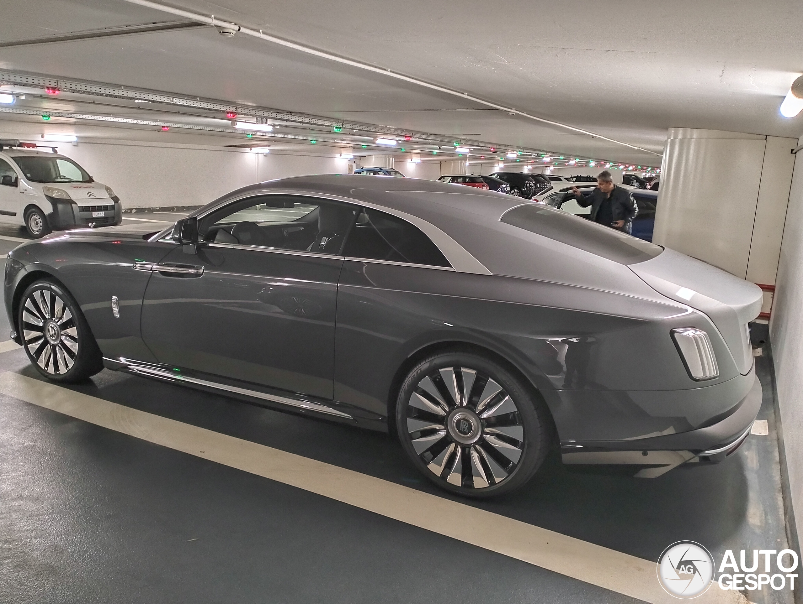 Rolls-Royce Spectre - 22 December 2025 - Autogespot