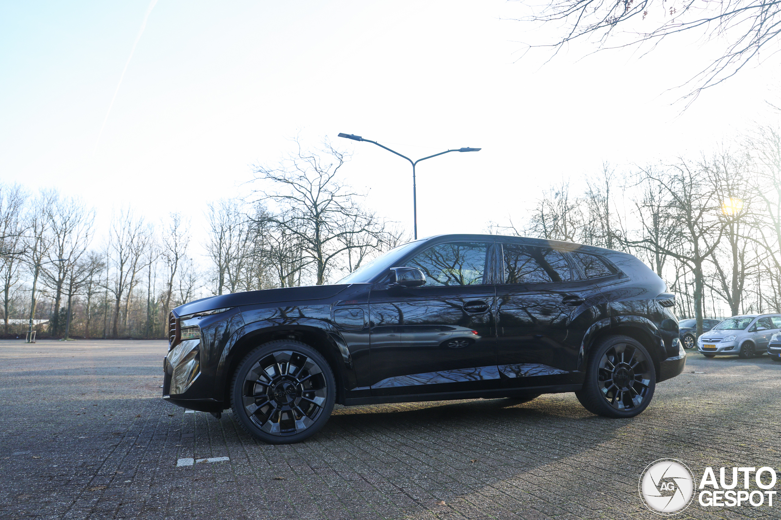 BMW XM G09 Label Red - 23 December 2025 - Autogespot