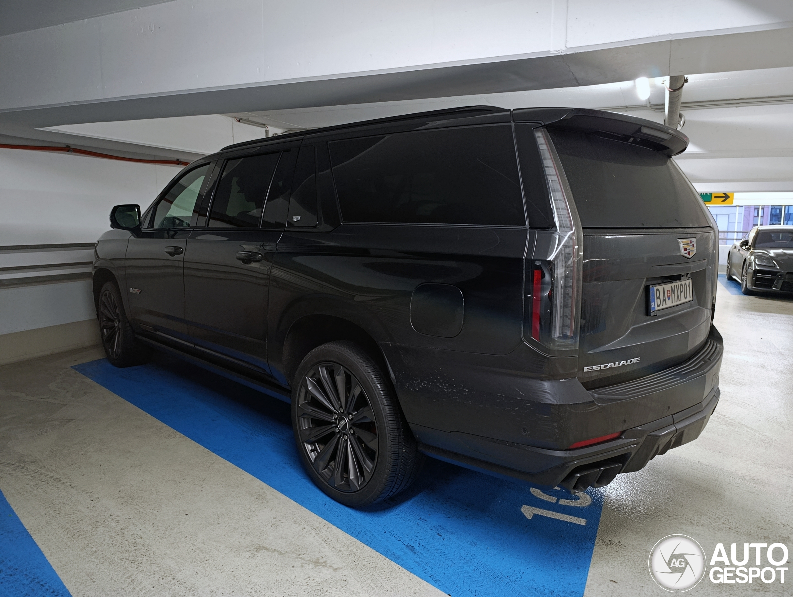 Cadillac Escalade-V ESV 2025 - 23 December 2025 - Autogespot