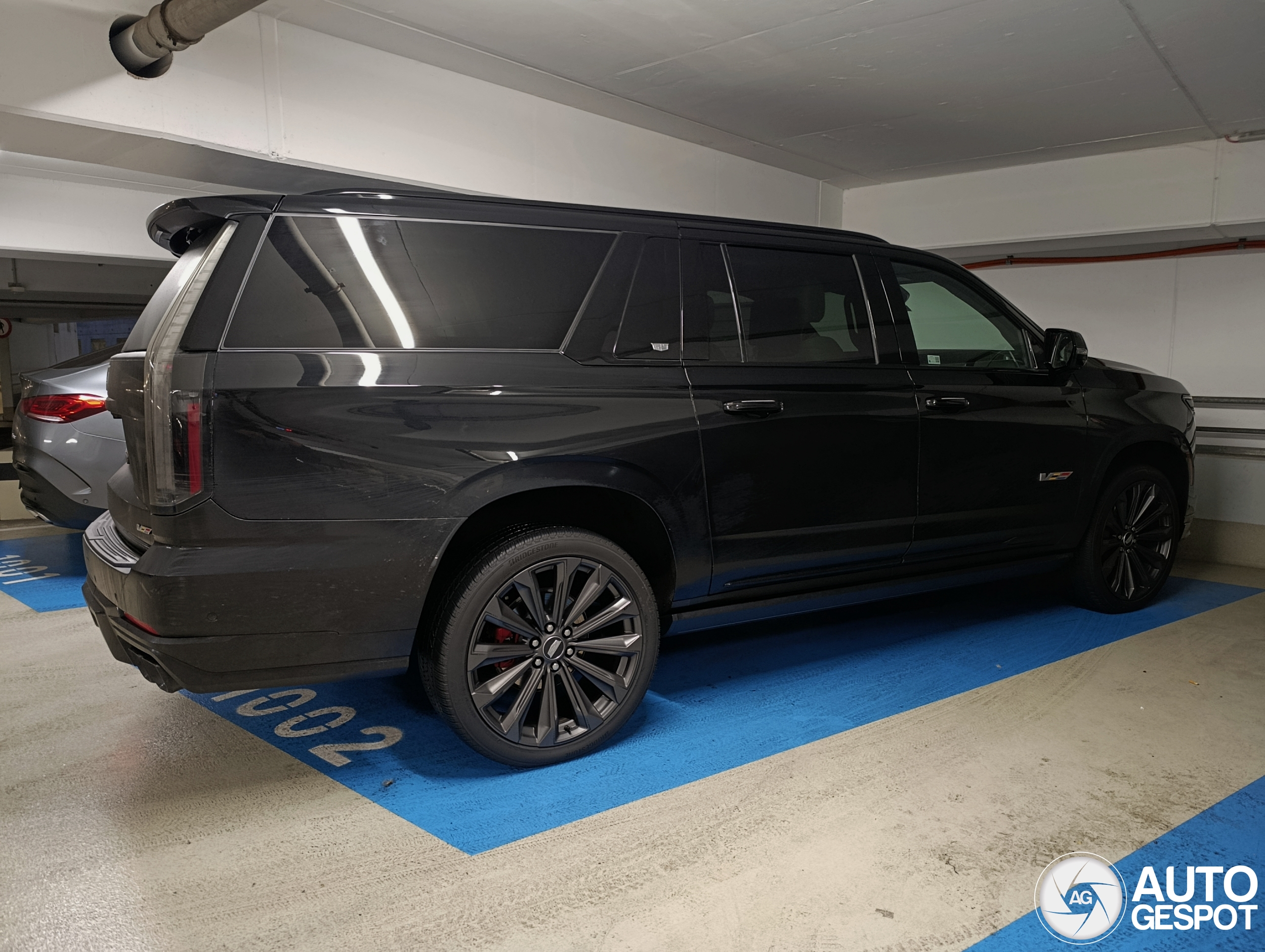 Cadillac Escalade-V ESV 2025 - 23 December 2025 - Autogespot