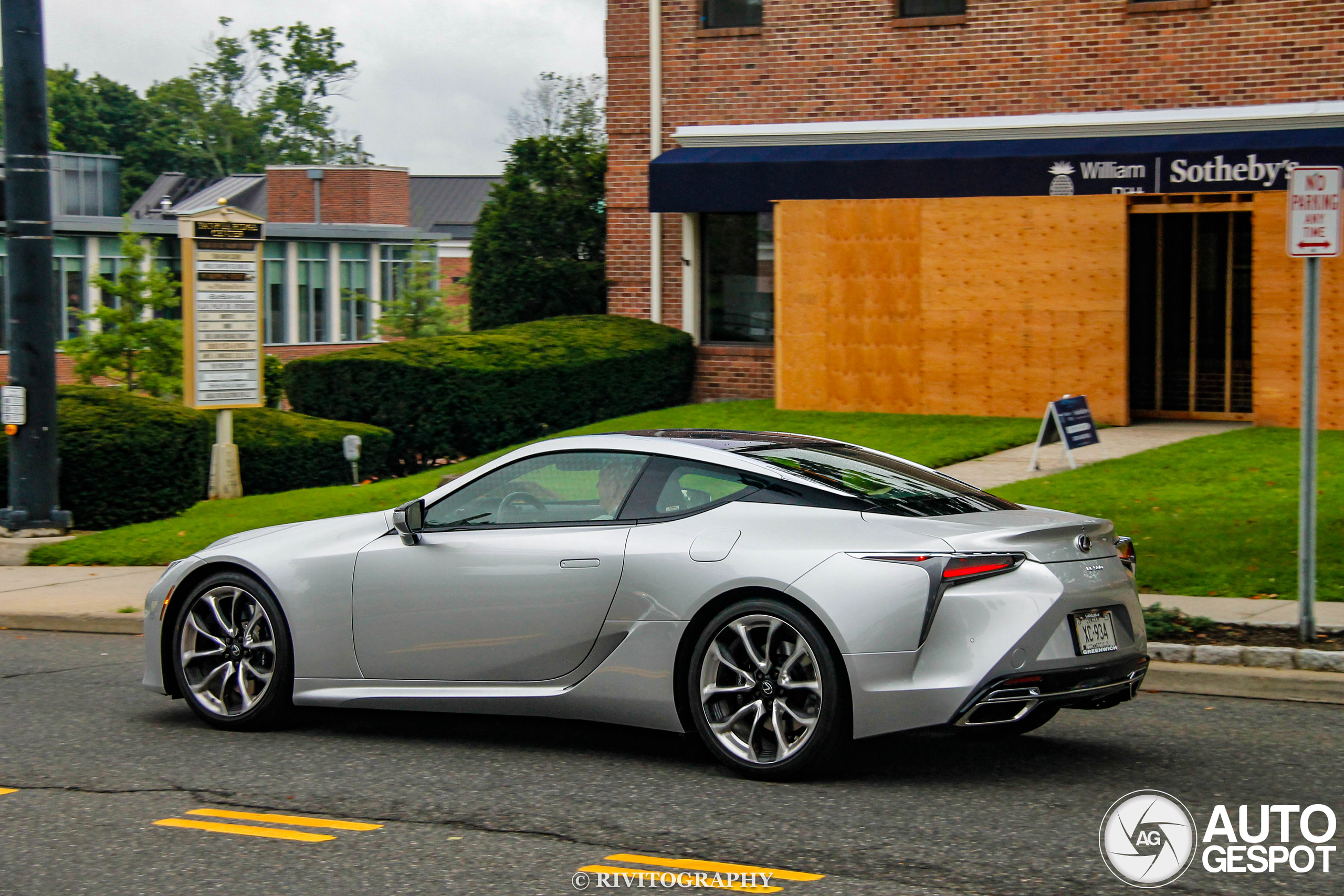 Lexus LC 500 - 24 December 2025 - Autogespot