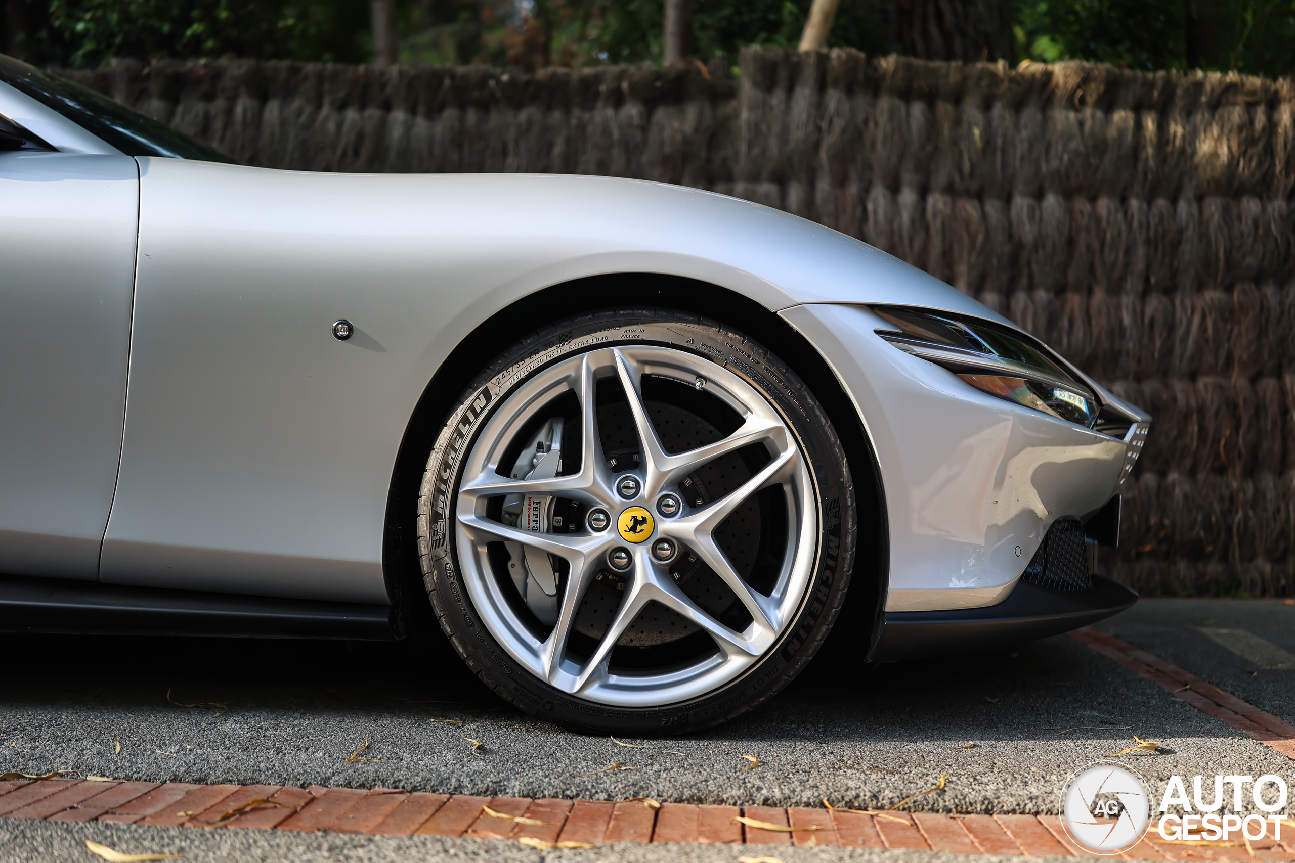 Ferrari Roma Spider - 25 December 2025 - Autogespot