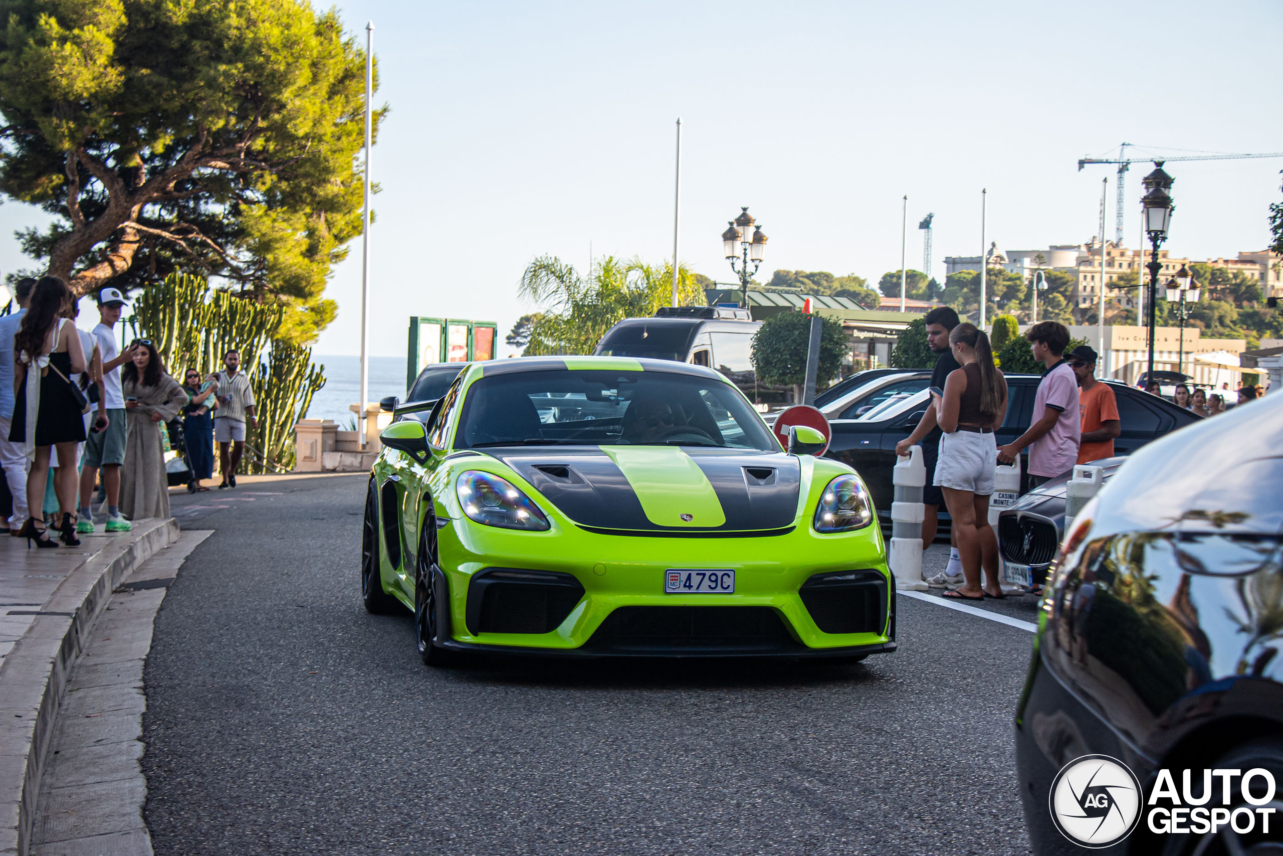 Porsche 718 Cayman GT4 RS Weissach Package - 26 December 2025 - Autogespot