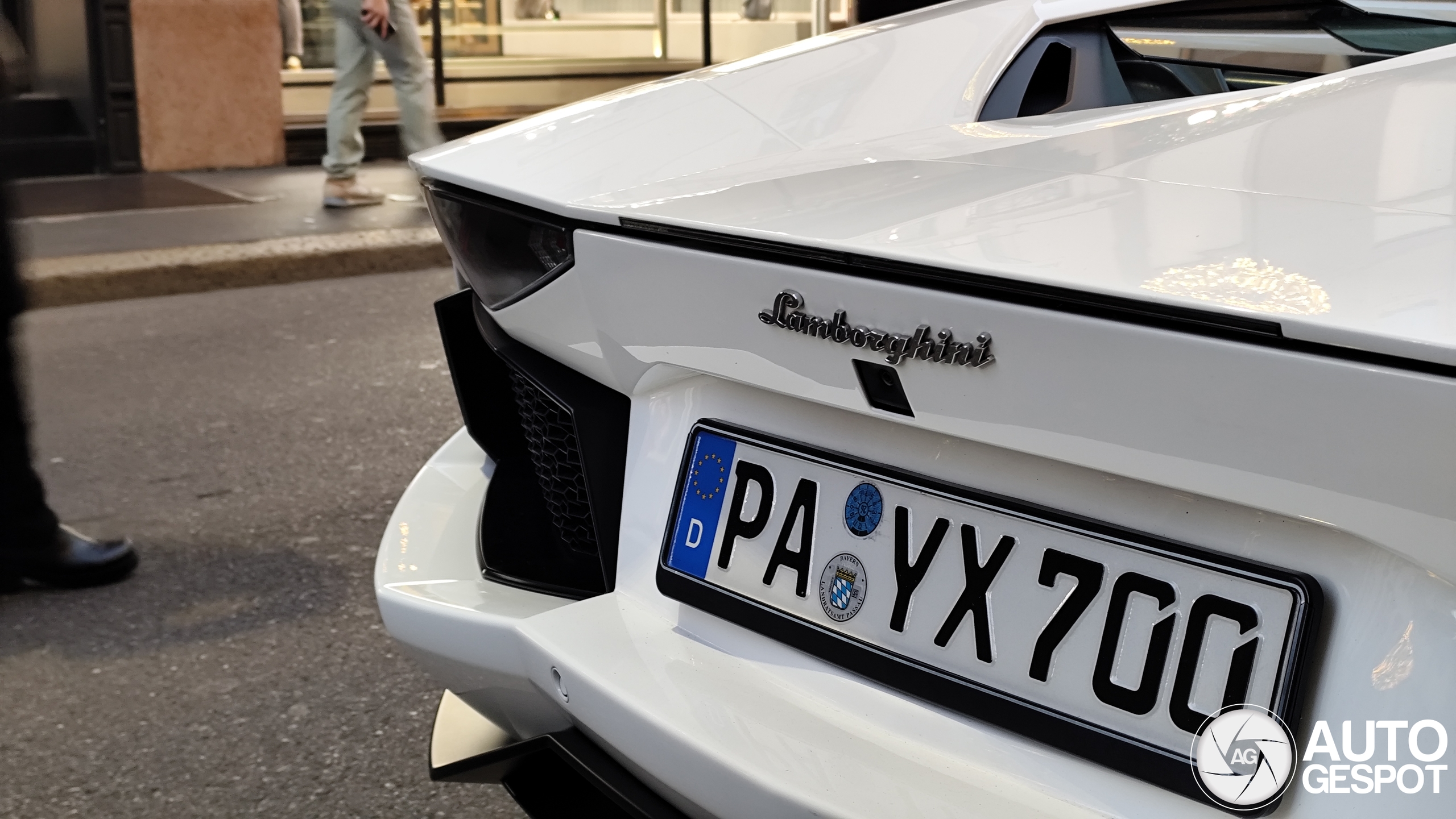 Lamborghini Aventador LP700-4 Roadster - 27 December 2025 - Autogespot