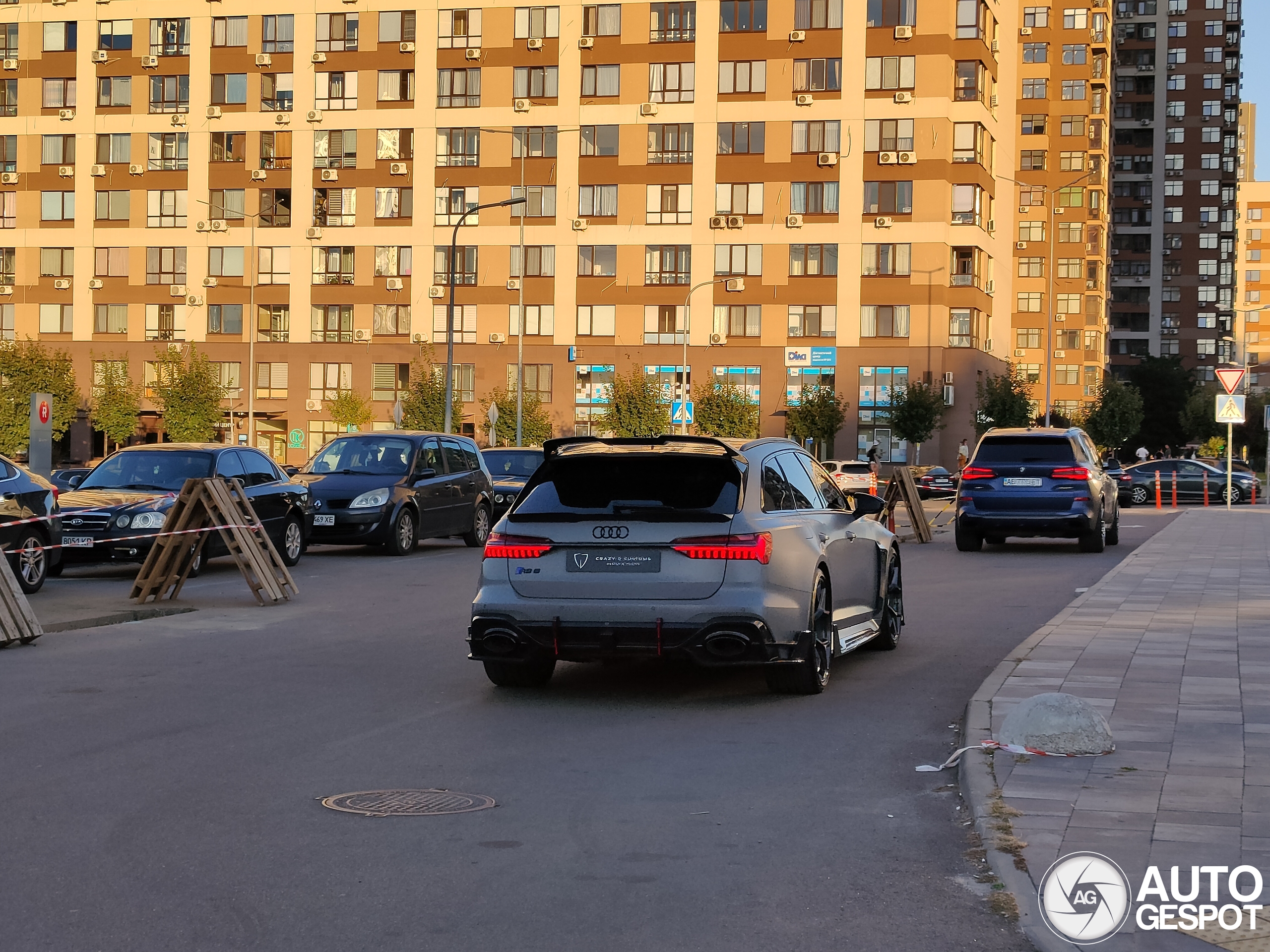 Audi RS6 Avant C8 Crazy D Customs - 28 December 2025 - Autogespot