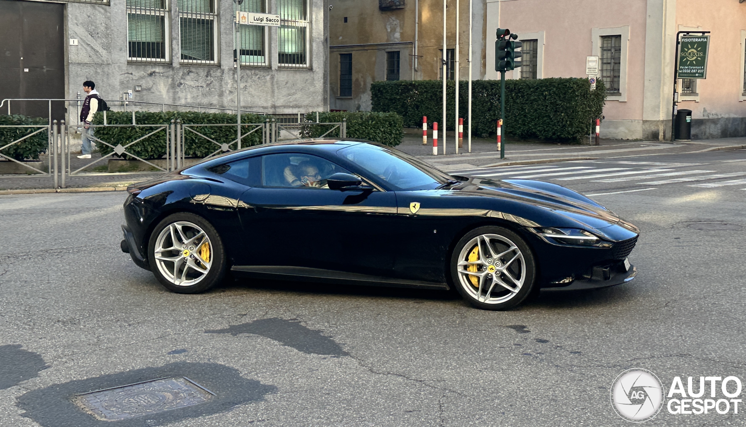 Ferrari Roma - 28 December 2025 - Autogespot