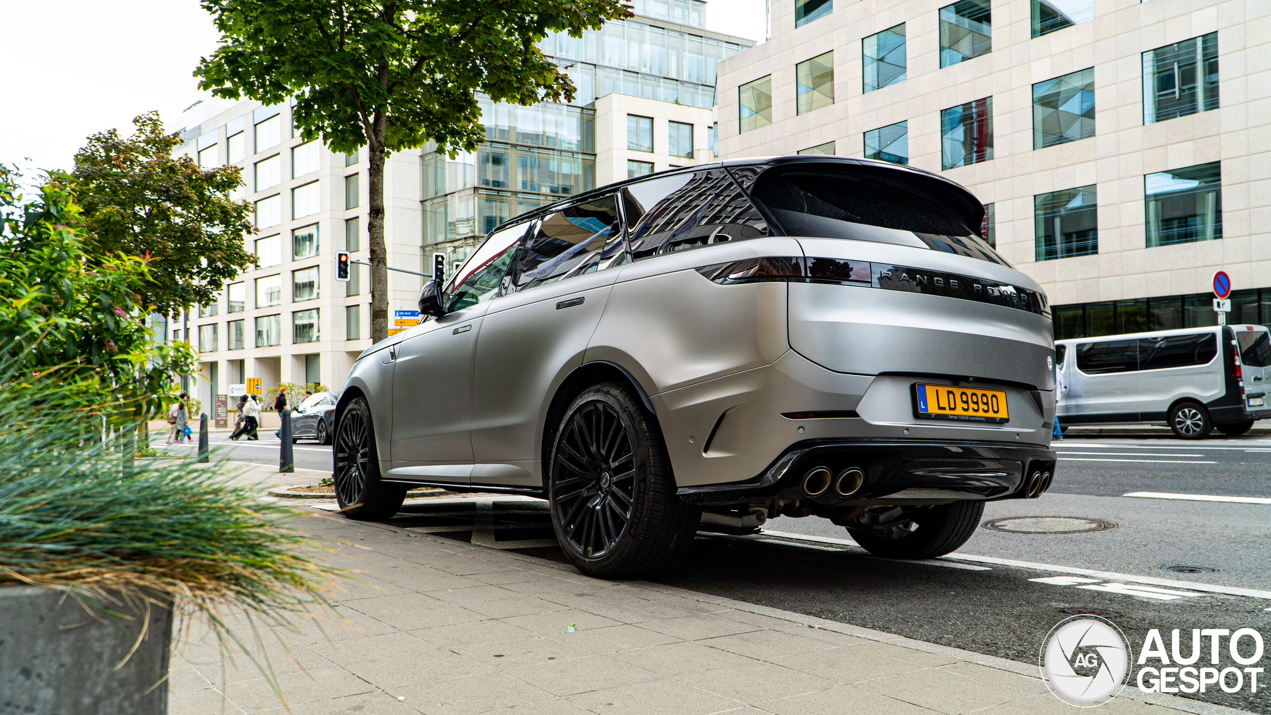 Range Rover Sport SV 2024 Edition One - 29 December 2025 - Autogespot