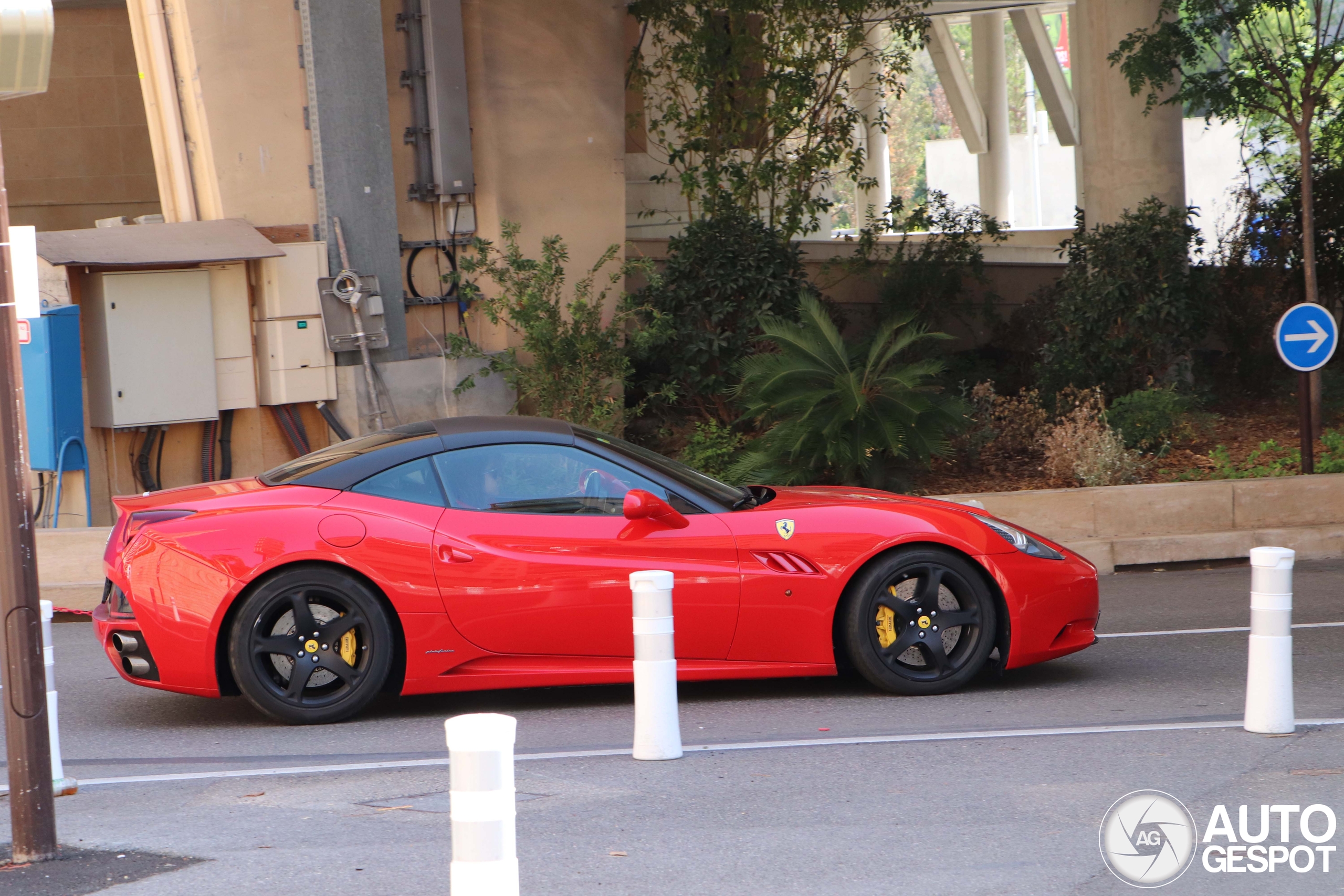 Ferrari California - 30 December 2025 - Autogespot