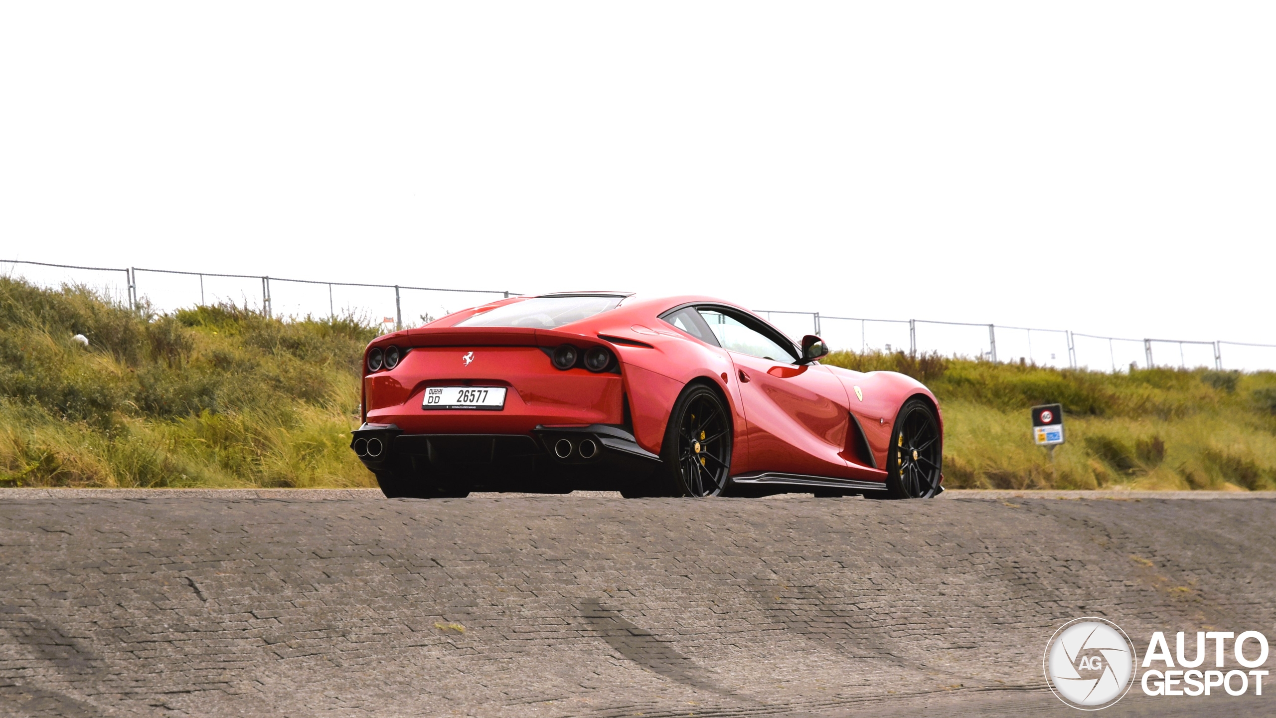 Ferrari 812 Superfast Novitec Rosso - 31 December 2025 - Autogespot