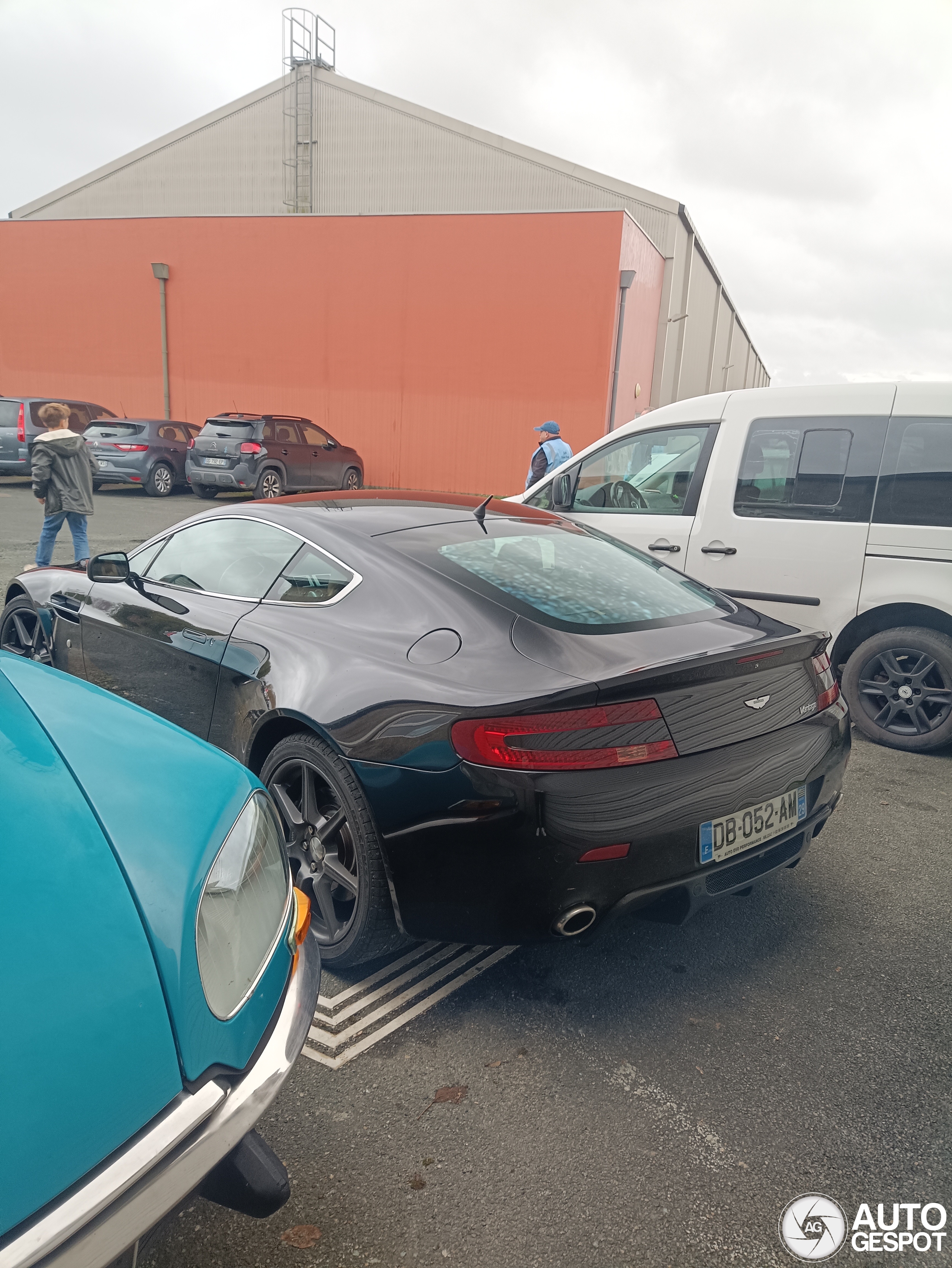 Aston Martin V8 Vantage - 02 January 2026 - Autogespot