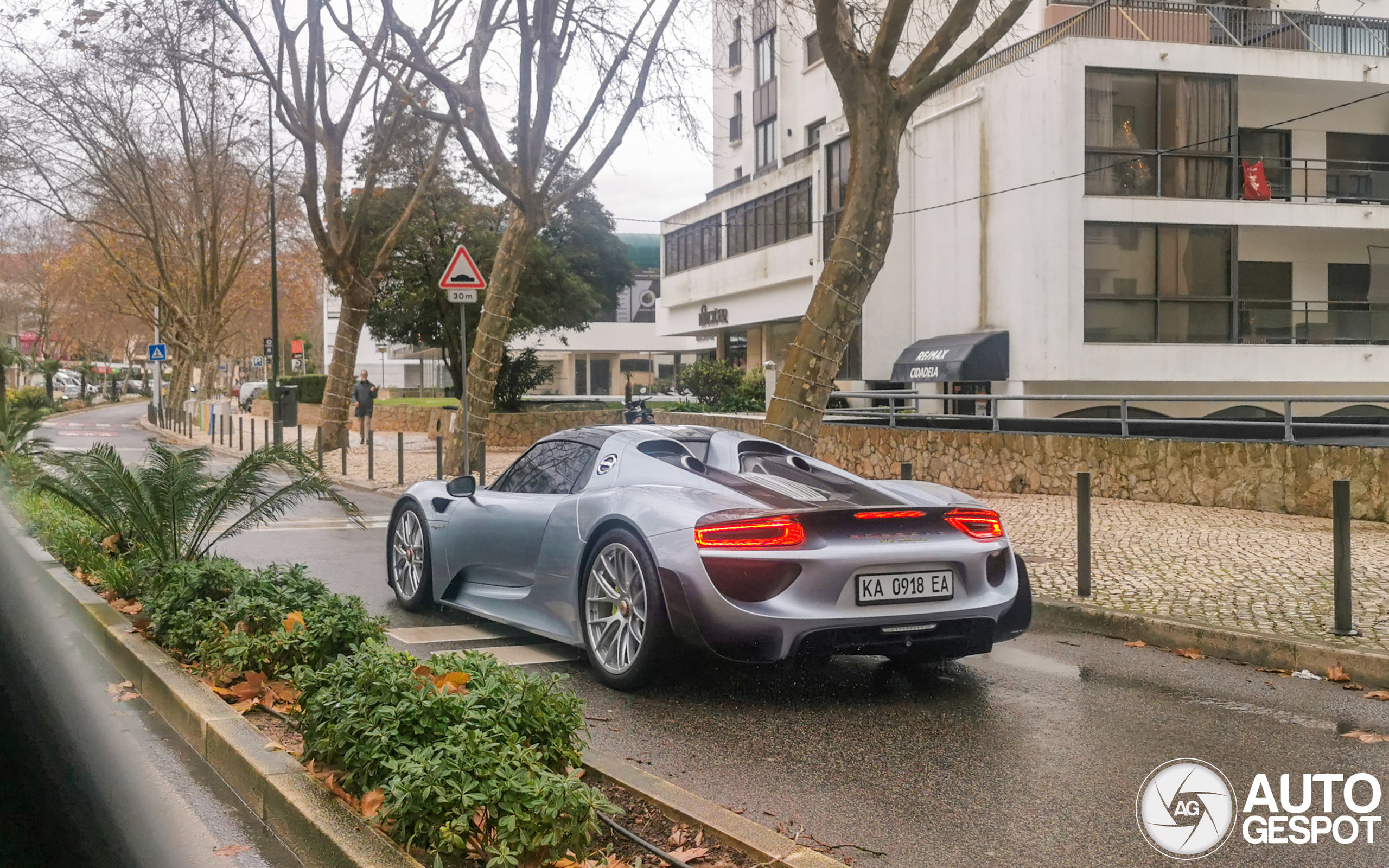Porsche 918 Spyder Weissach Package - 02 January 2026 - Autogespot