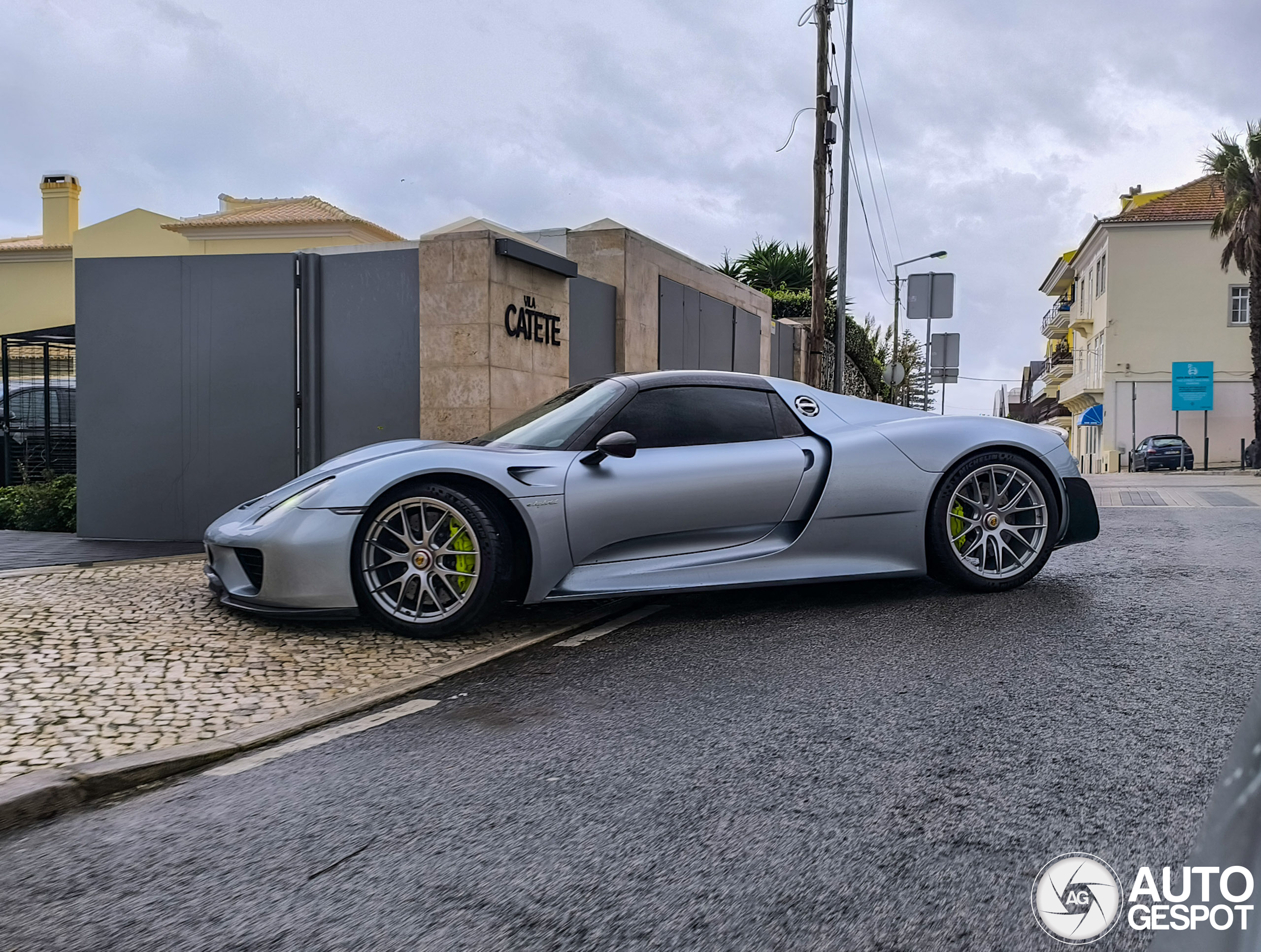 Porsche 918 Spyder Weissach Package - 02 January 2026 - Autogespot