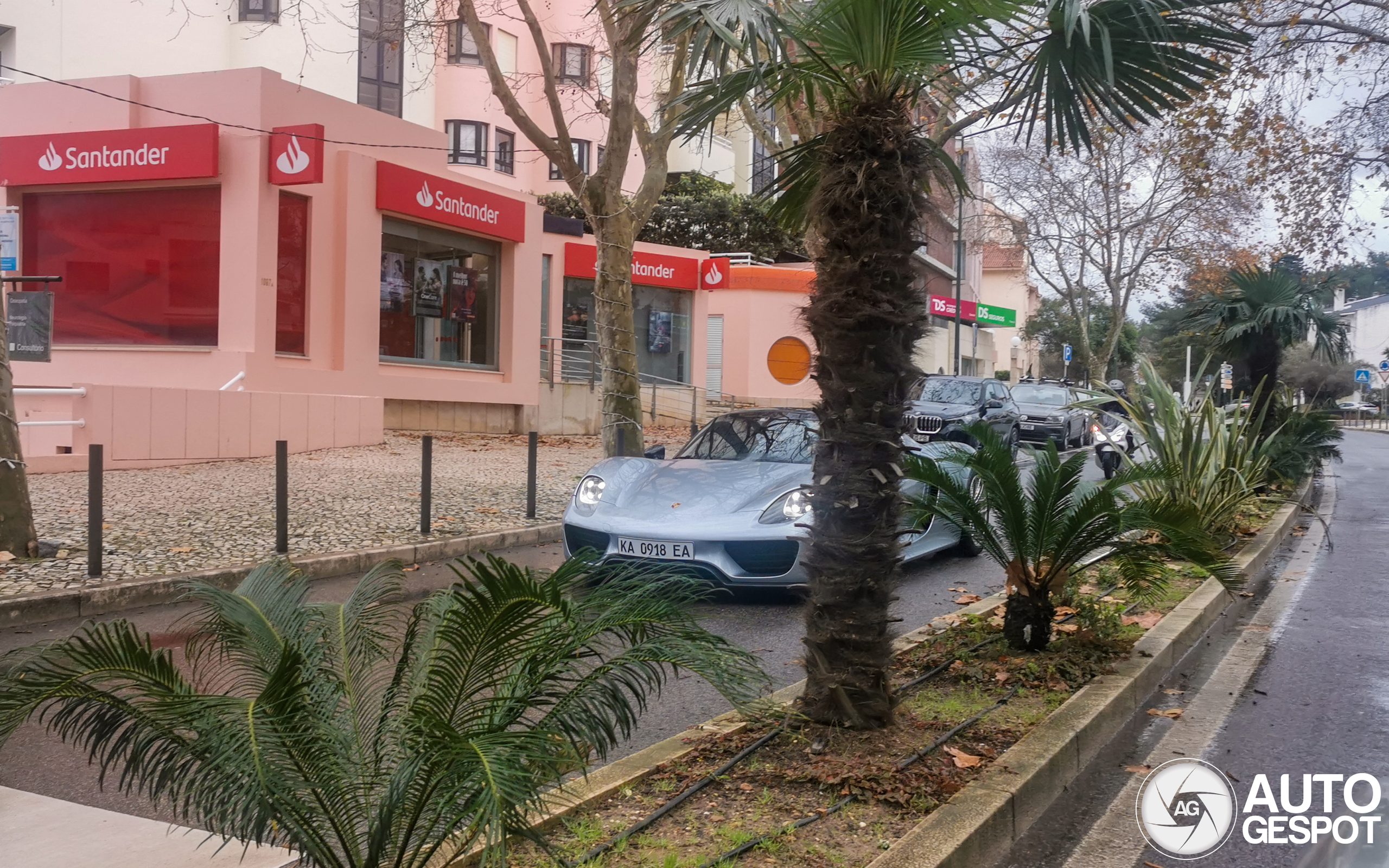 Porsche 918 Spyder Weissach Package - 02 January 2026 - Autogespot